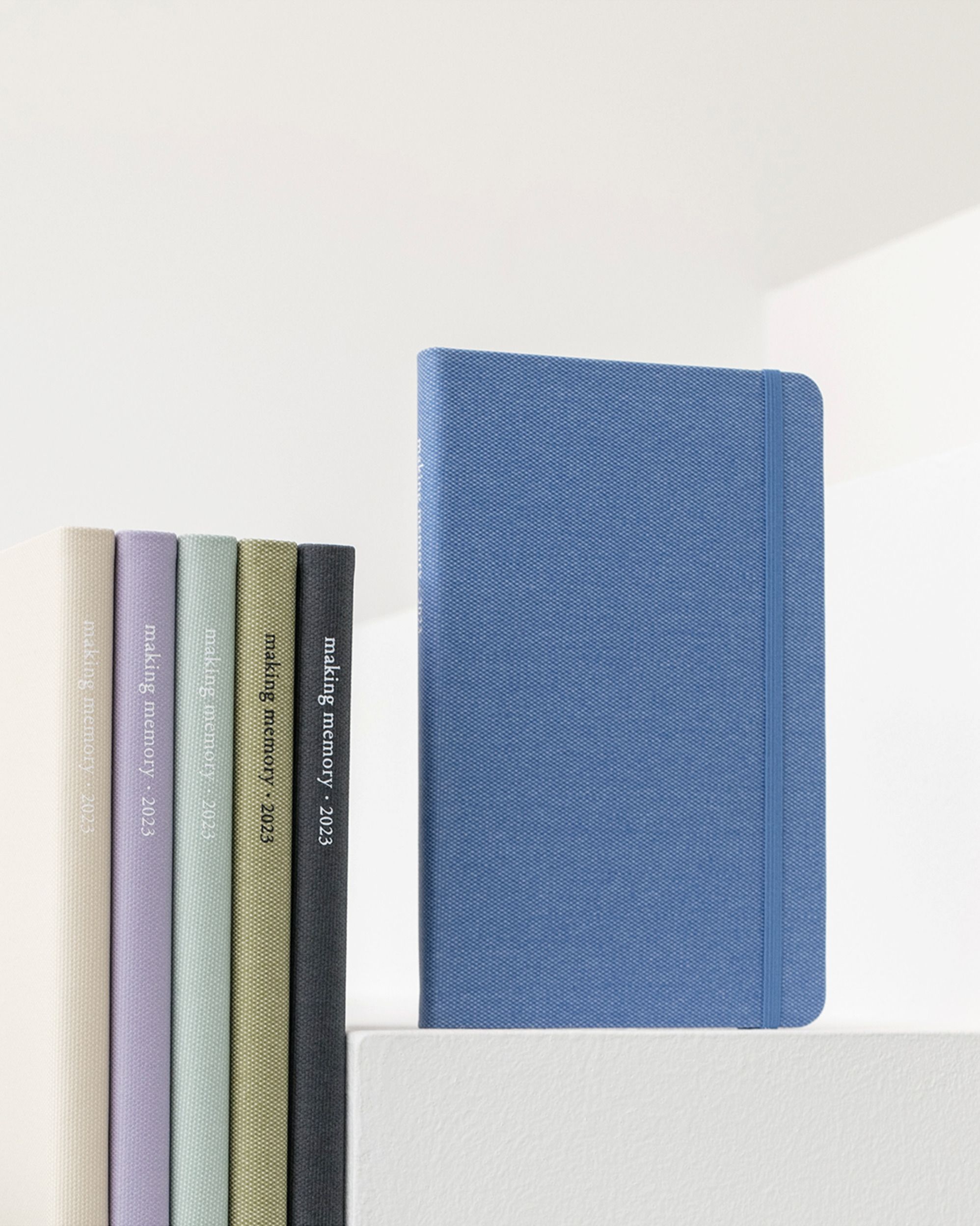 MochiThings: 2023 Medium Making Memory Weekly Planner