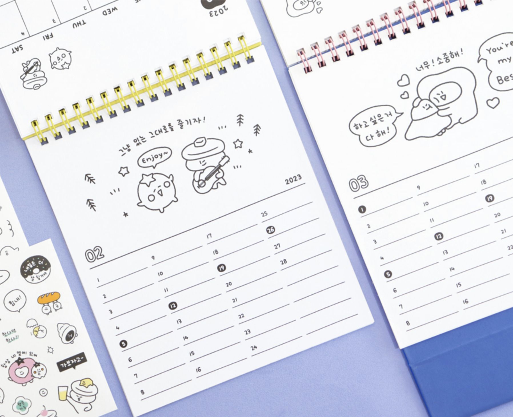 MochiThings: 2023 Toasty Desk Calendar