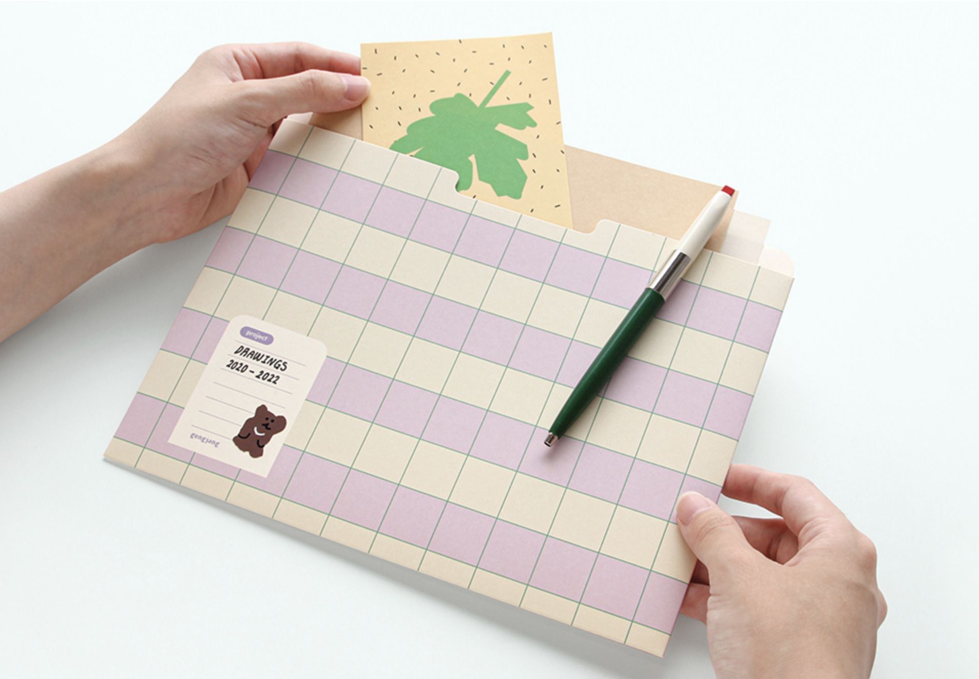 MochiThings: A5 Grid Archiving Pocket Holder