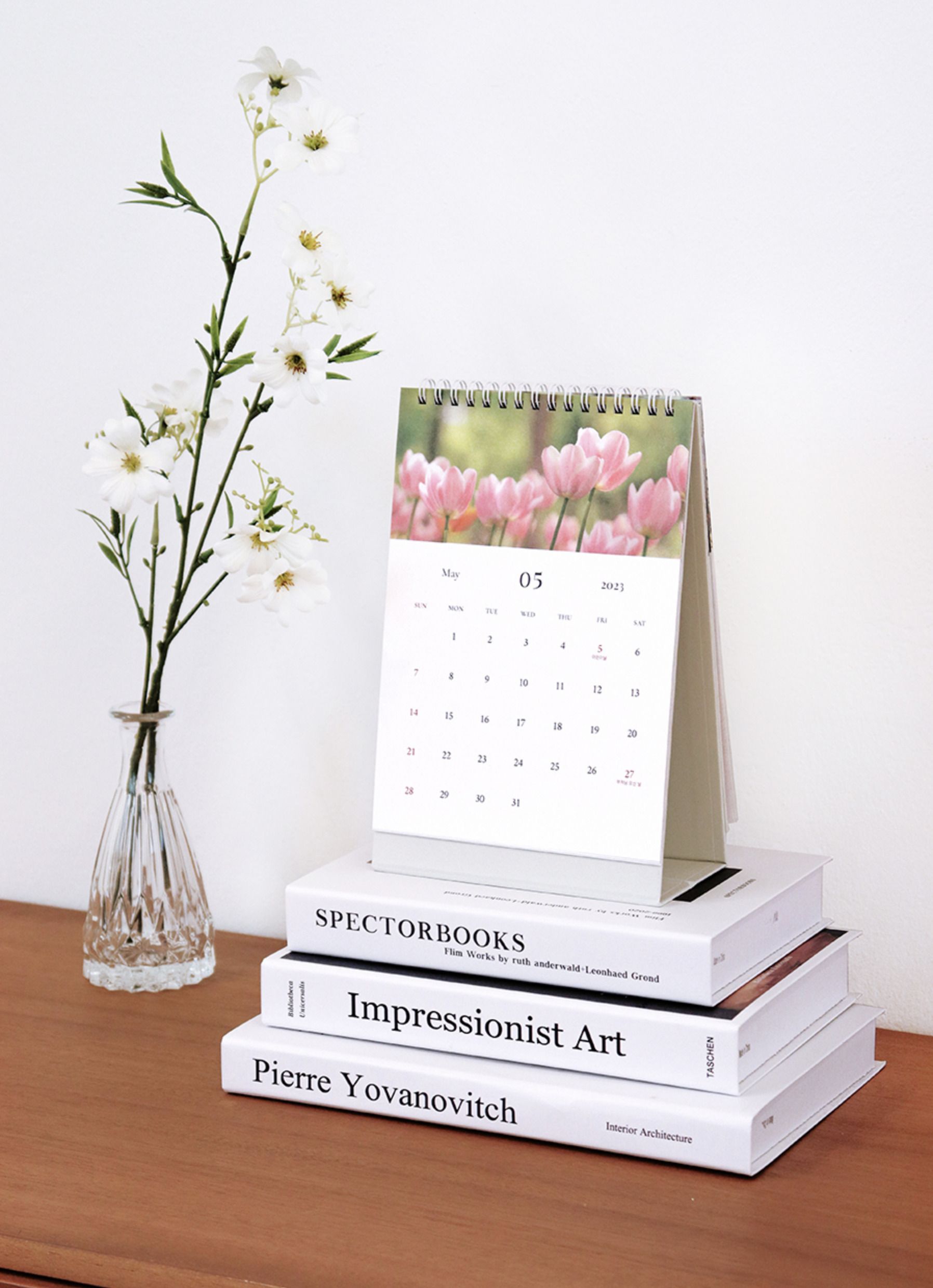 MochiThings: 2023 Mind Snap Desk Calendar