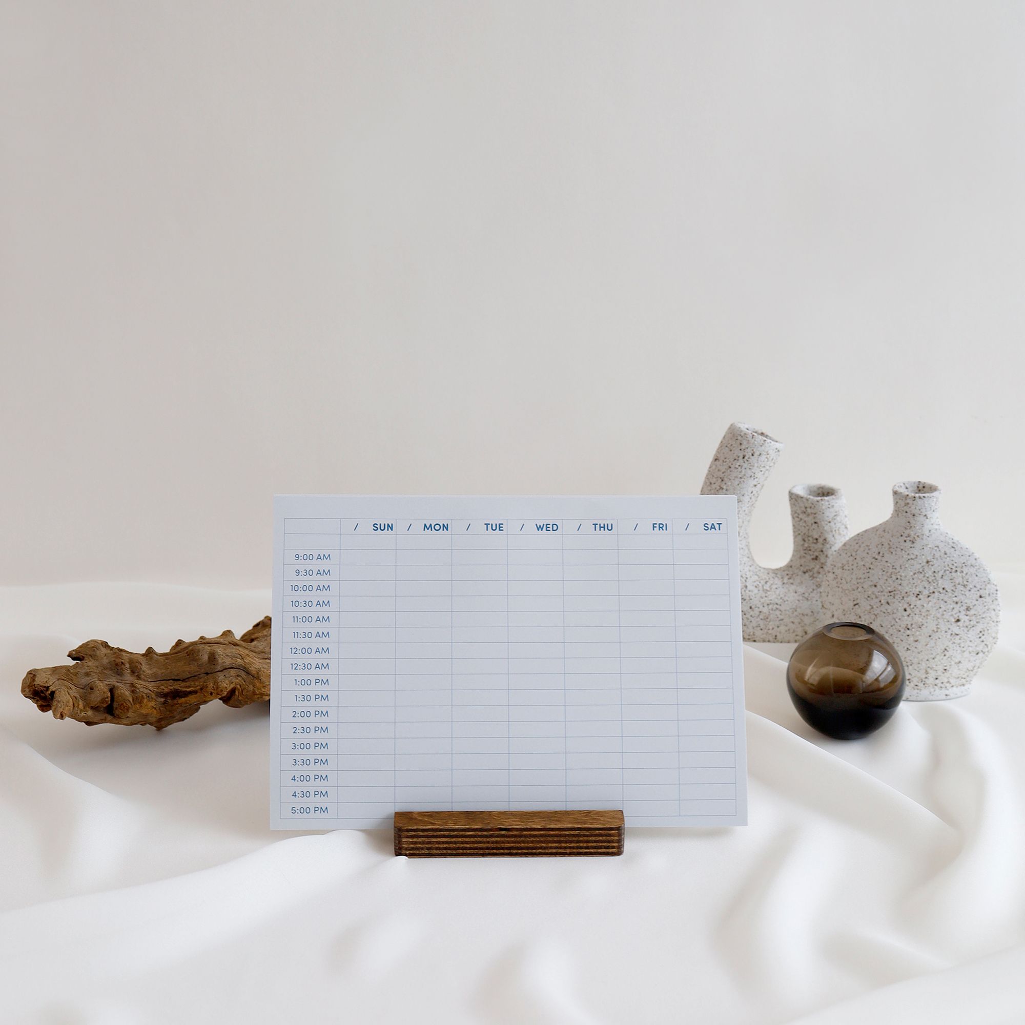 MochiThings: 9 to 5 Time Schedule Notepad