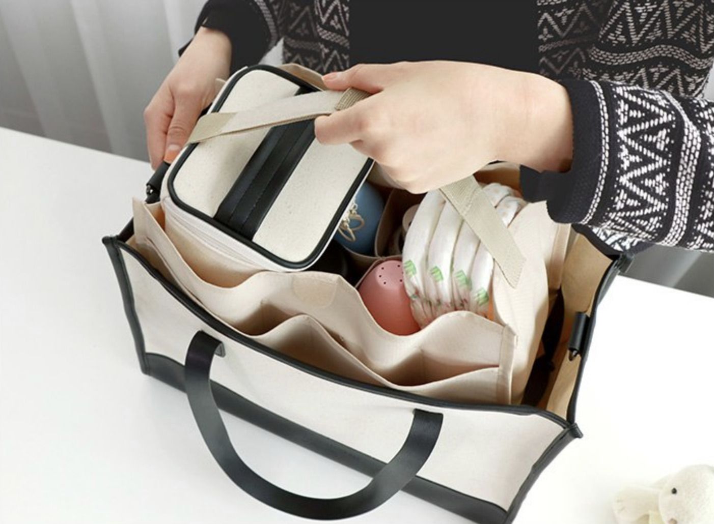 MochiThings: XL La Belle Shoulder Bag