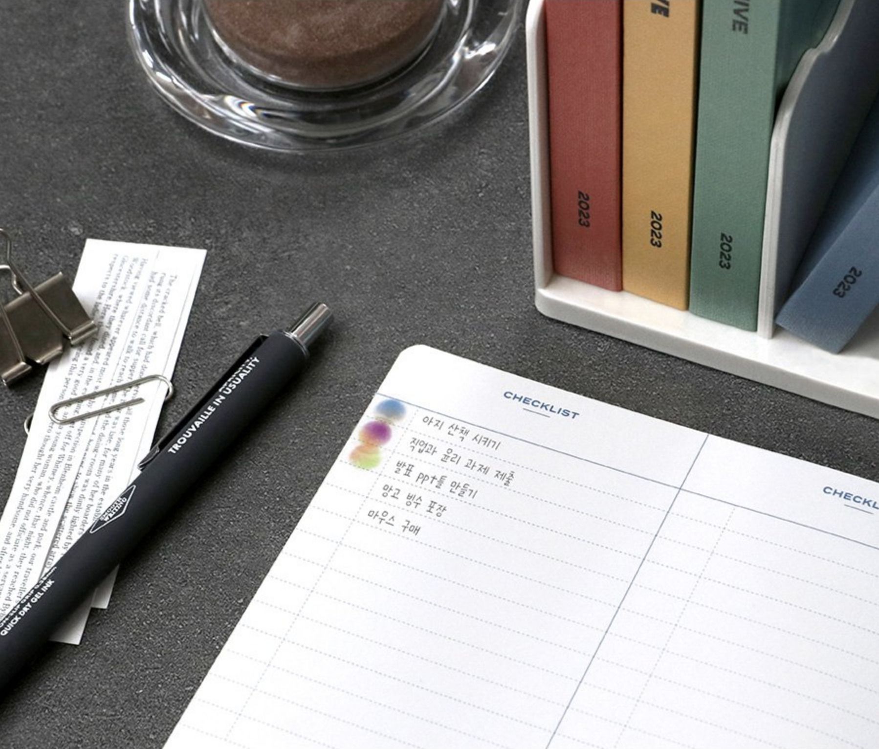 MochiThings: 2023 Weekly Archive Square Planner