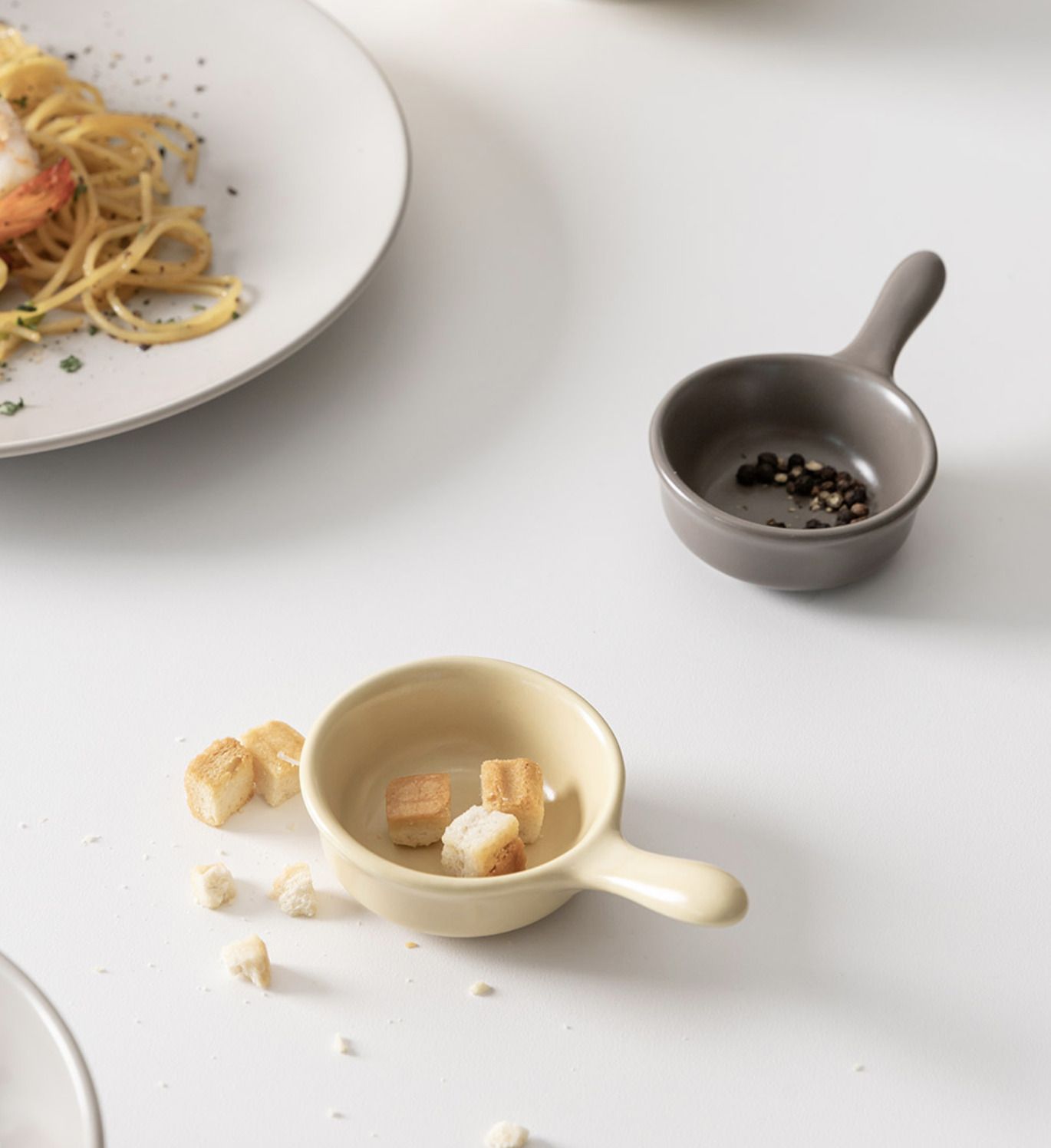 MochiThings: Mini Handle Sauce Bowl