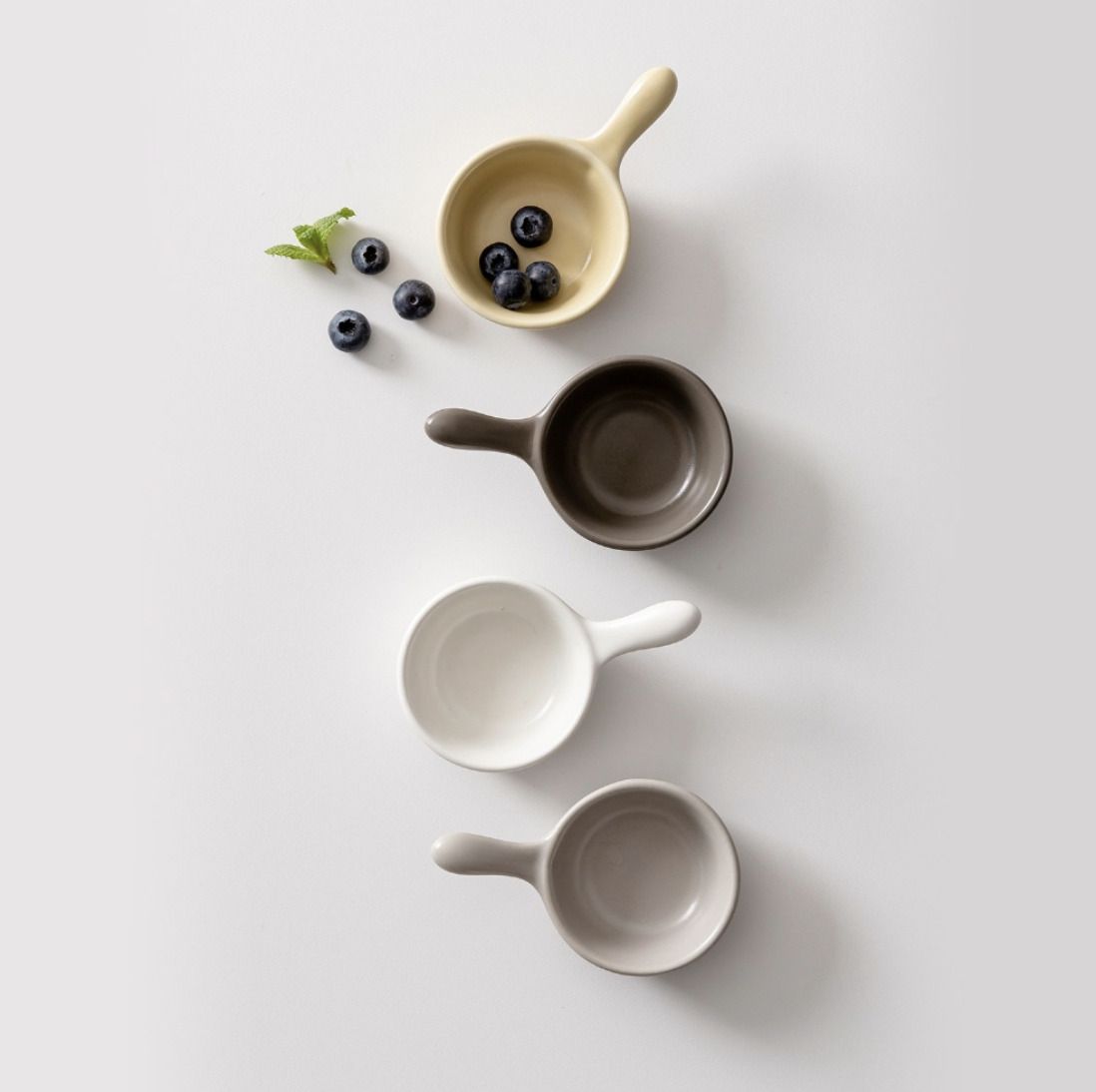 MochiThings: Mini Handle Sauce Bowl