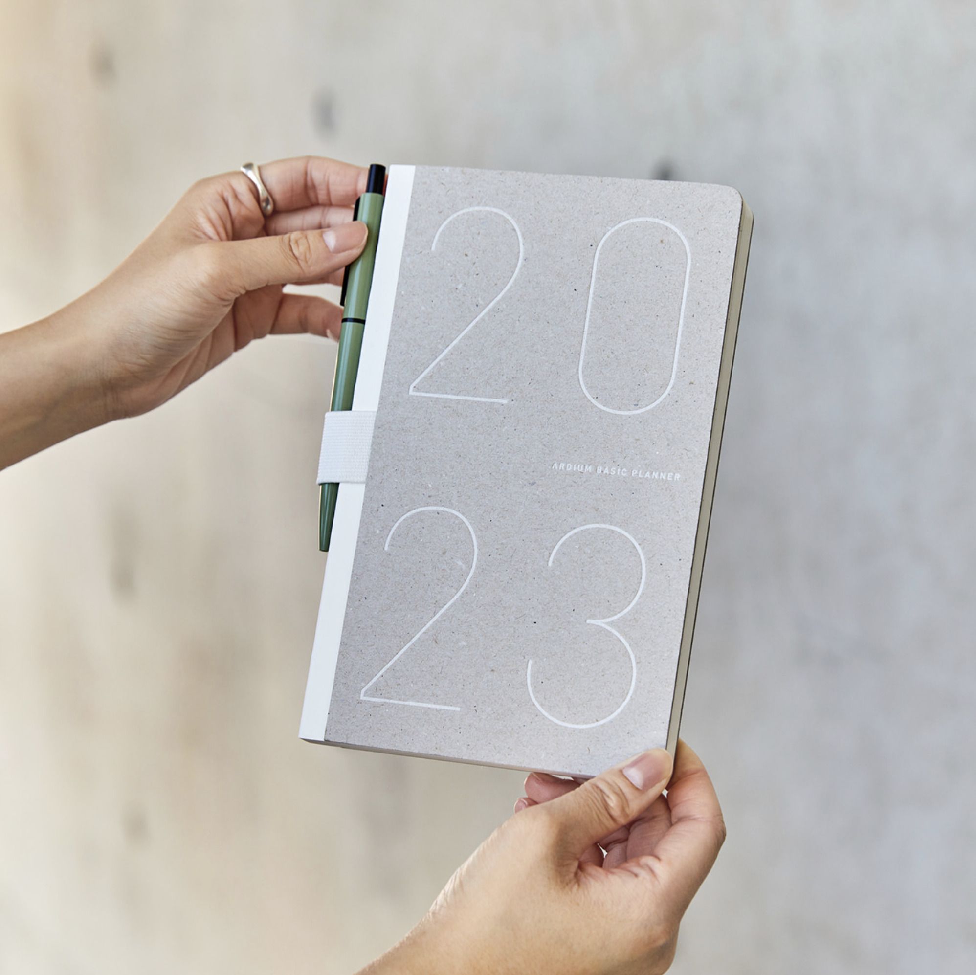 MochiThings: 2023 Natural Monthly Planner