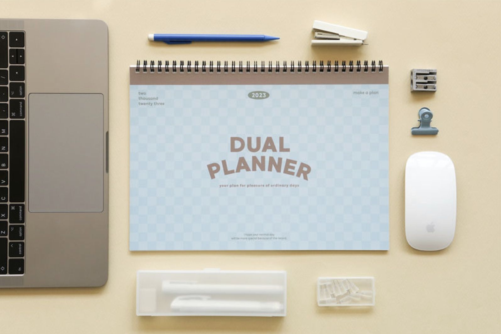 MochiThings: 2023 Dual Desk Planner