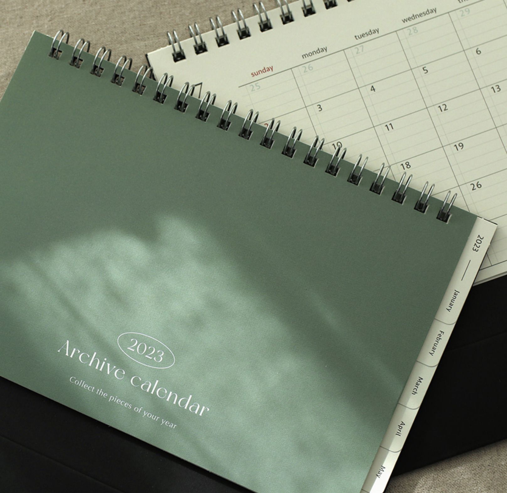 MochiThings: 2023 Archive Desk Calendar