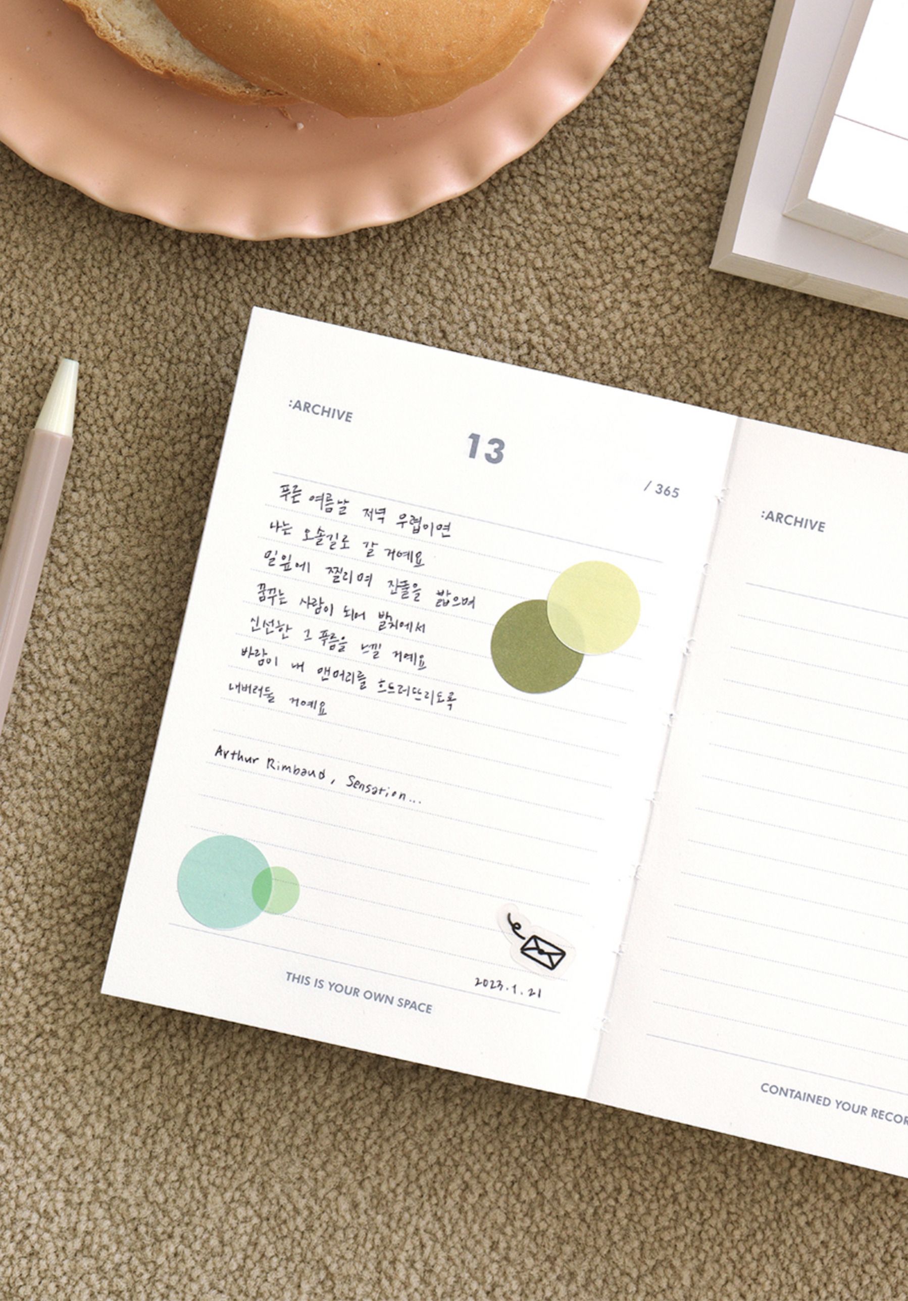 MochiThings: Record 365 Days Daily Planner