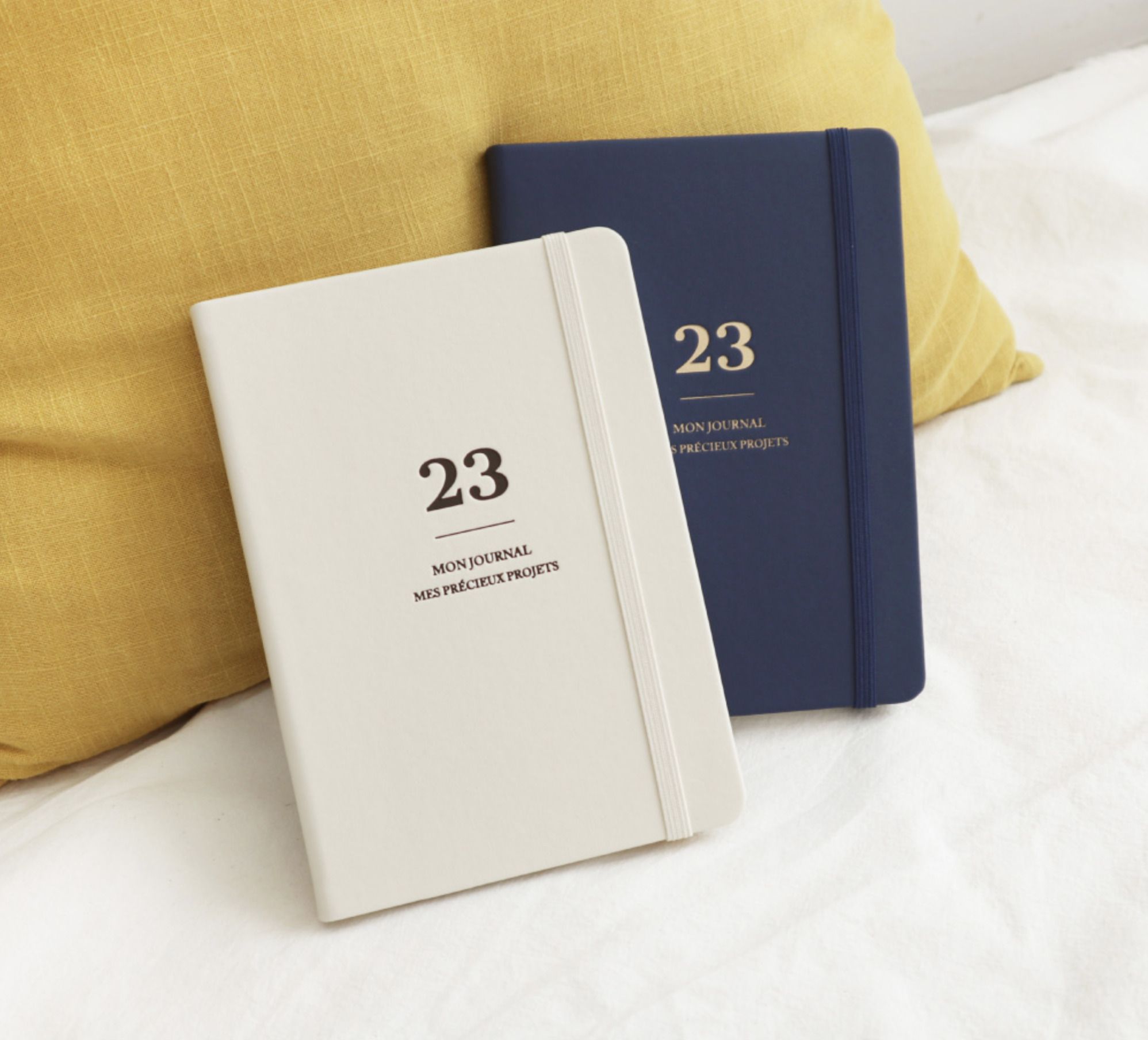 MochiThings: 2023 Mon Journal B6 Monthly Planner