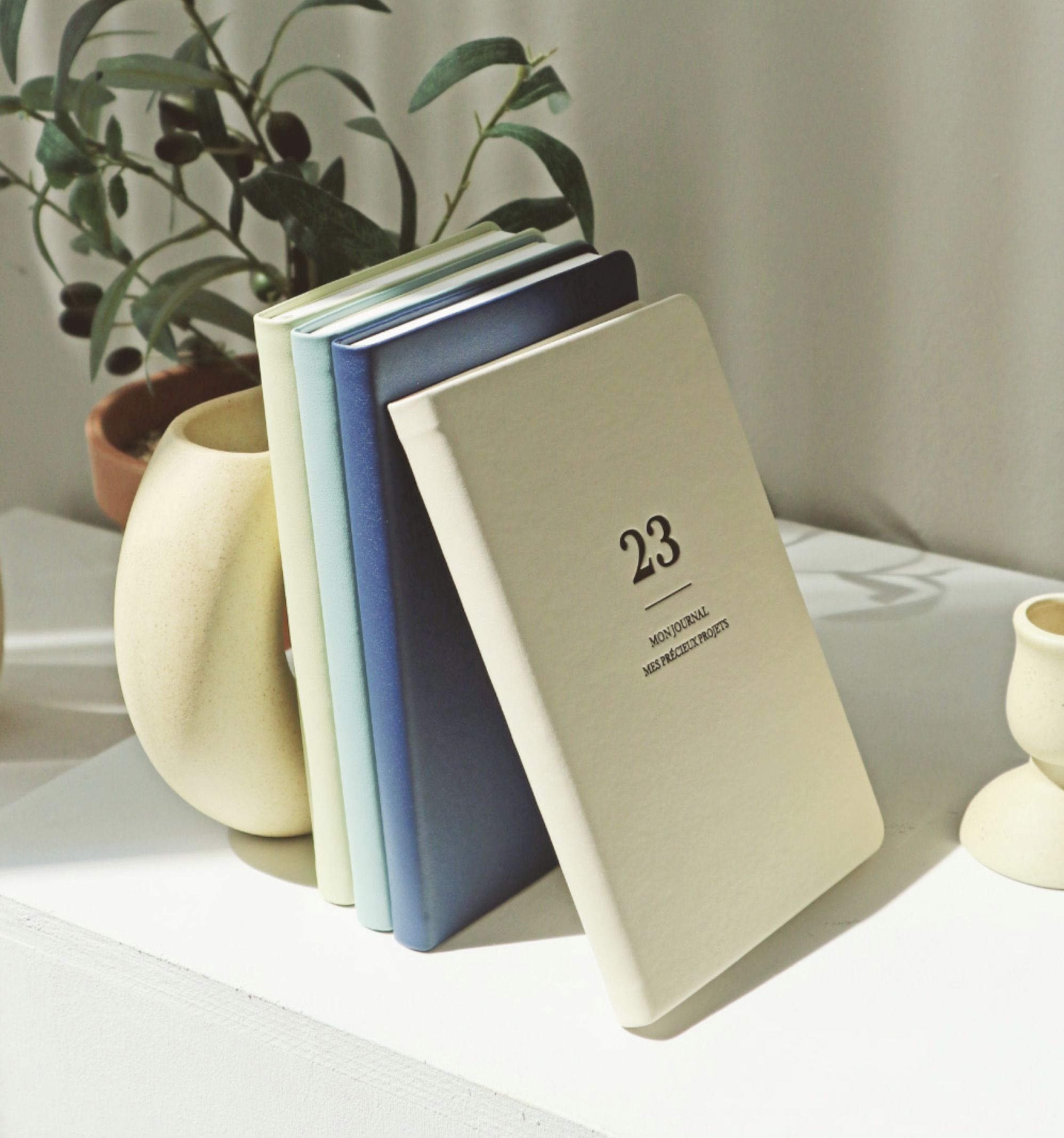 MochiThings: 2023 Mon Journal B6 Monthly Planner