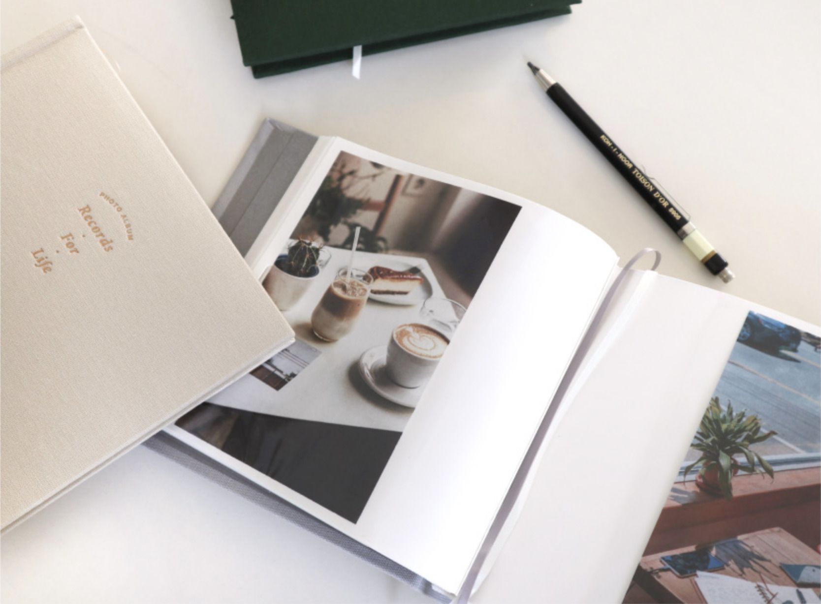 MochiThings: Small Records For Life 4x6 Photo Album