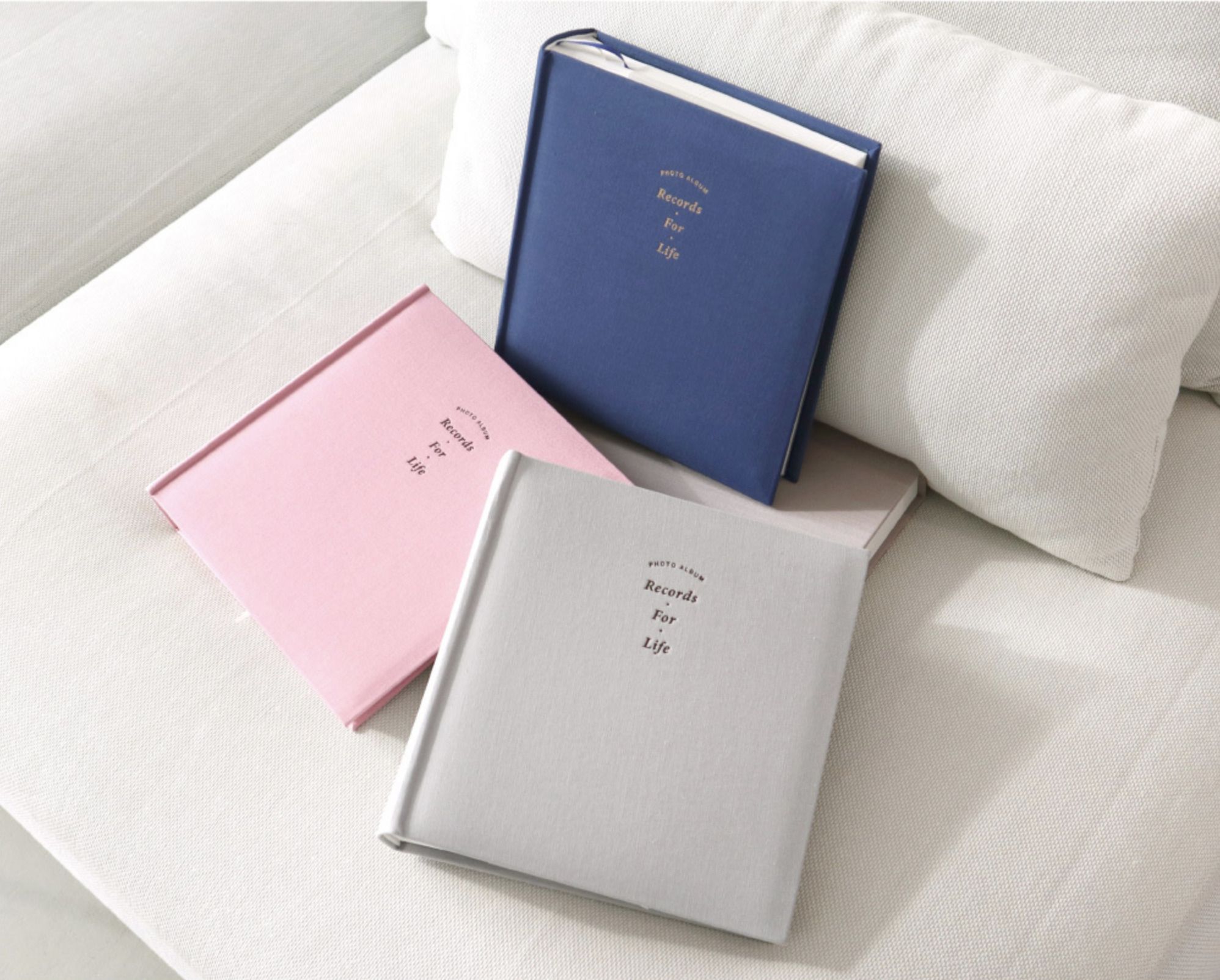 MochiThings: Medium Records For Life 4x6 Photo Album