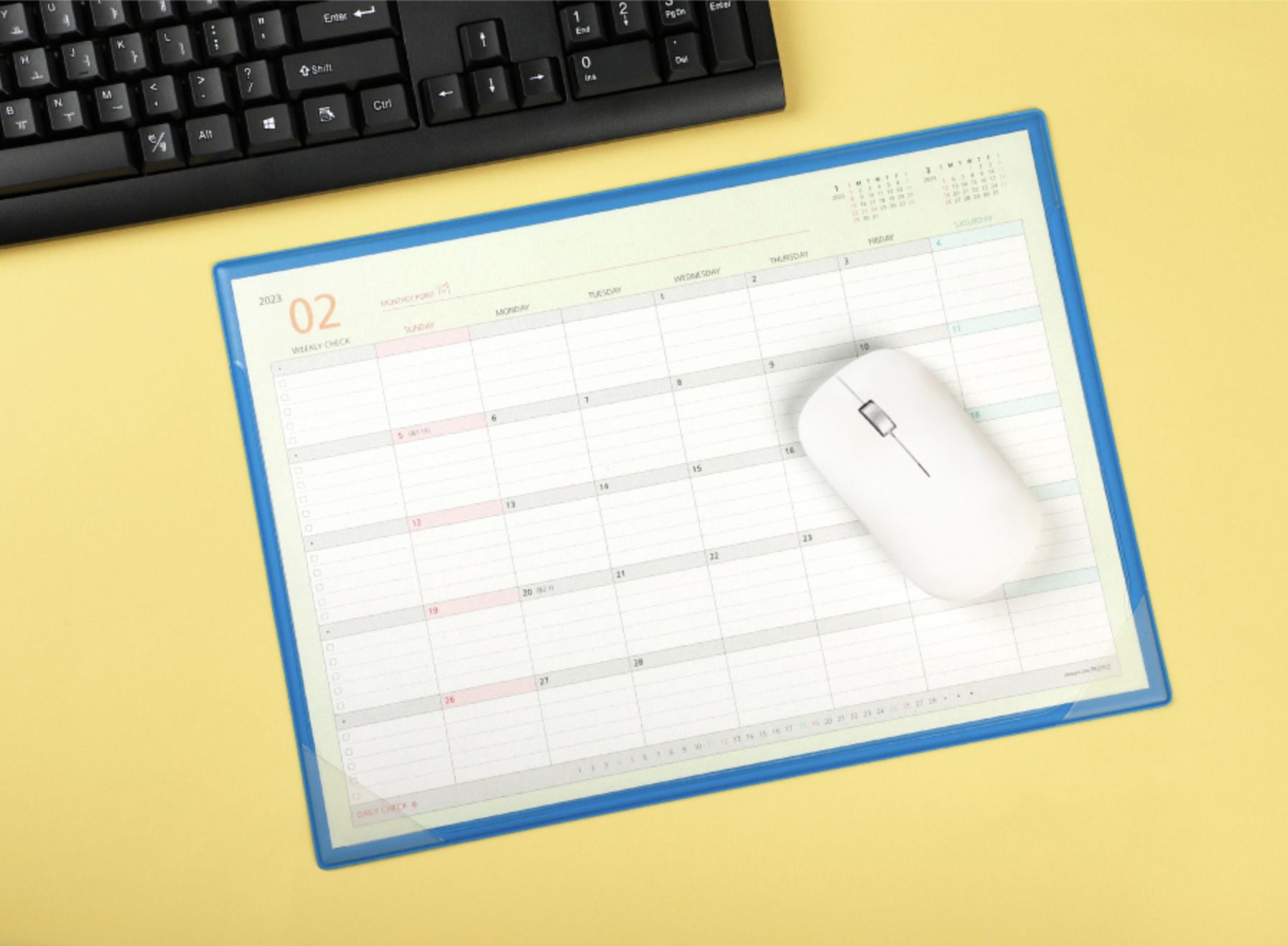 MochiThings: 2023 Monthly Desk Planner