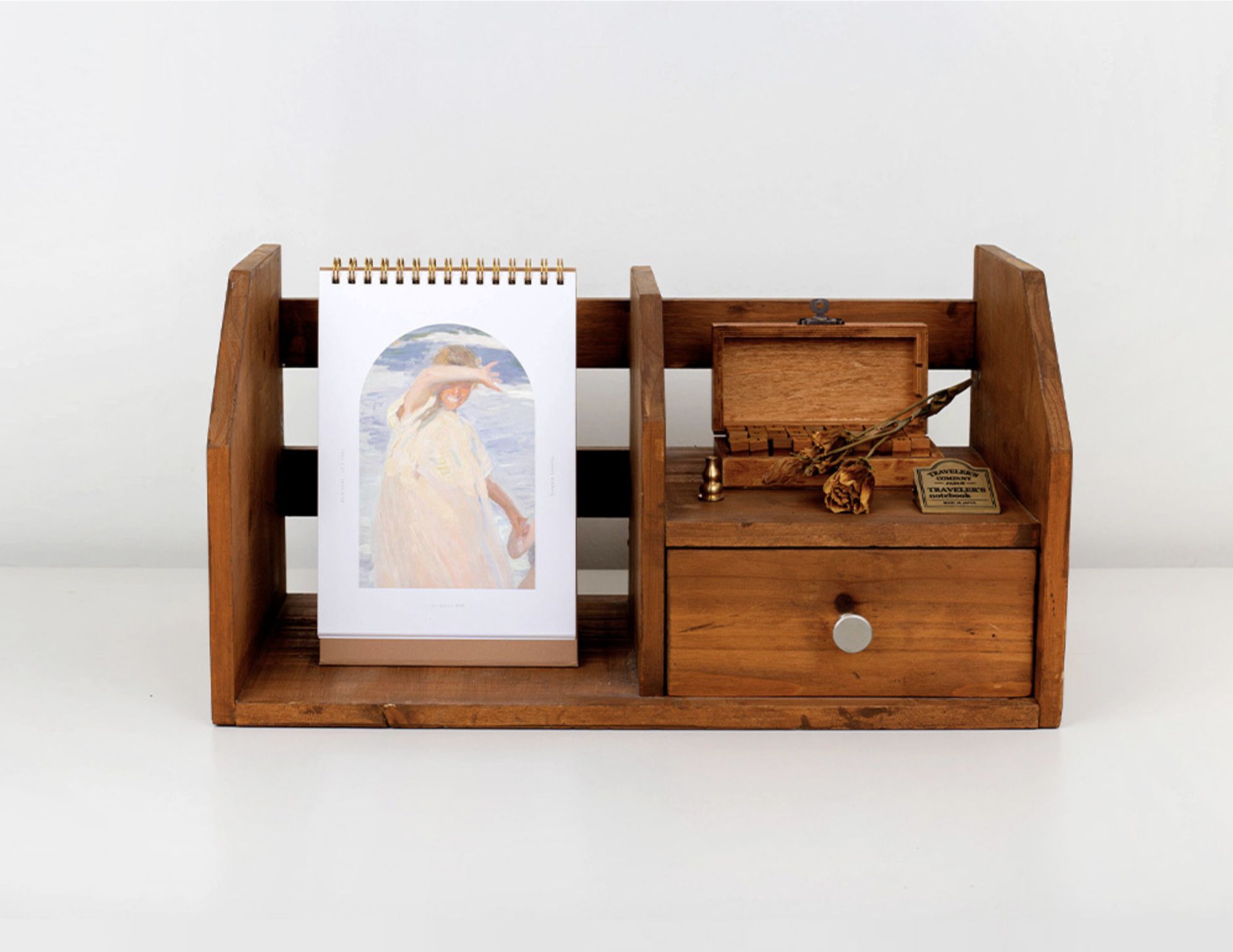 MochiThings: Masterpiece Desk Standing Poster