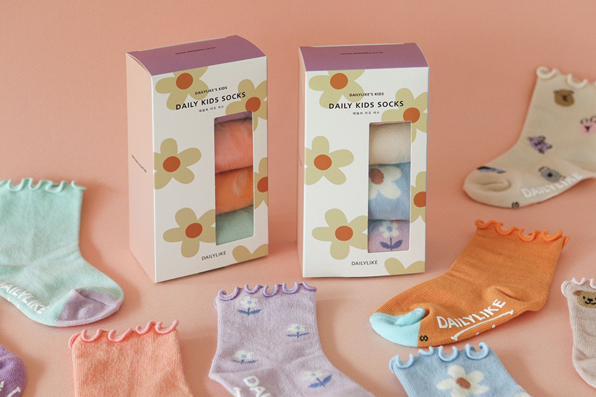 MochiThings: 4pcs Daily Kids Crew Socks Set