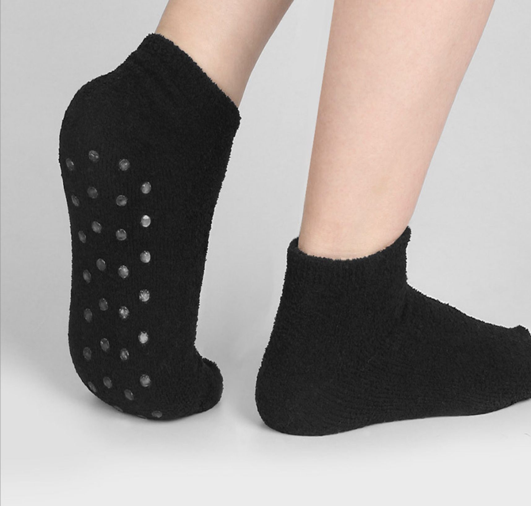 MochiThings: Non-slip Fluffy Ankle Women Socks