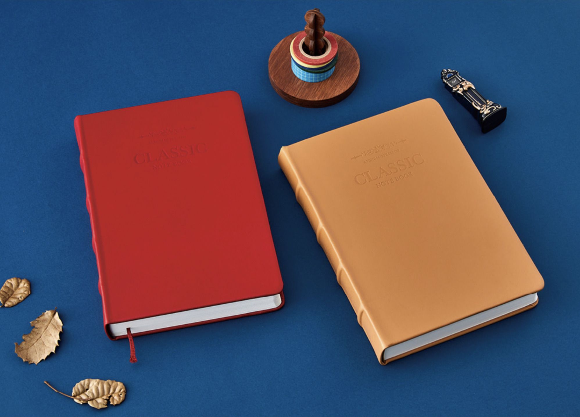 MochiThings: Classic Genuine Leather Lined Notebook