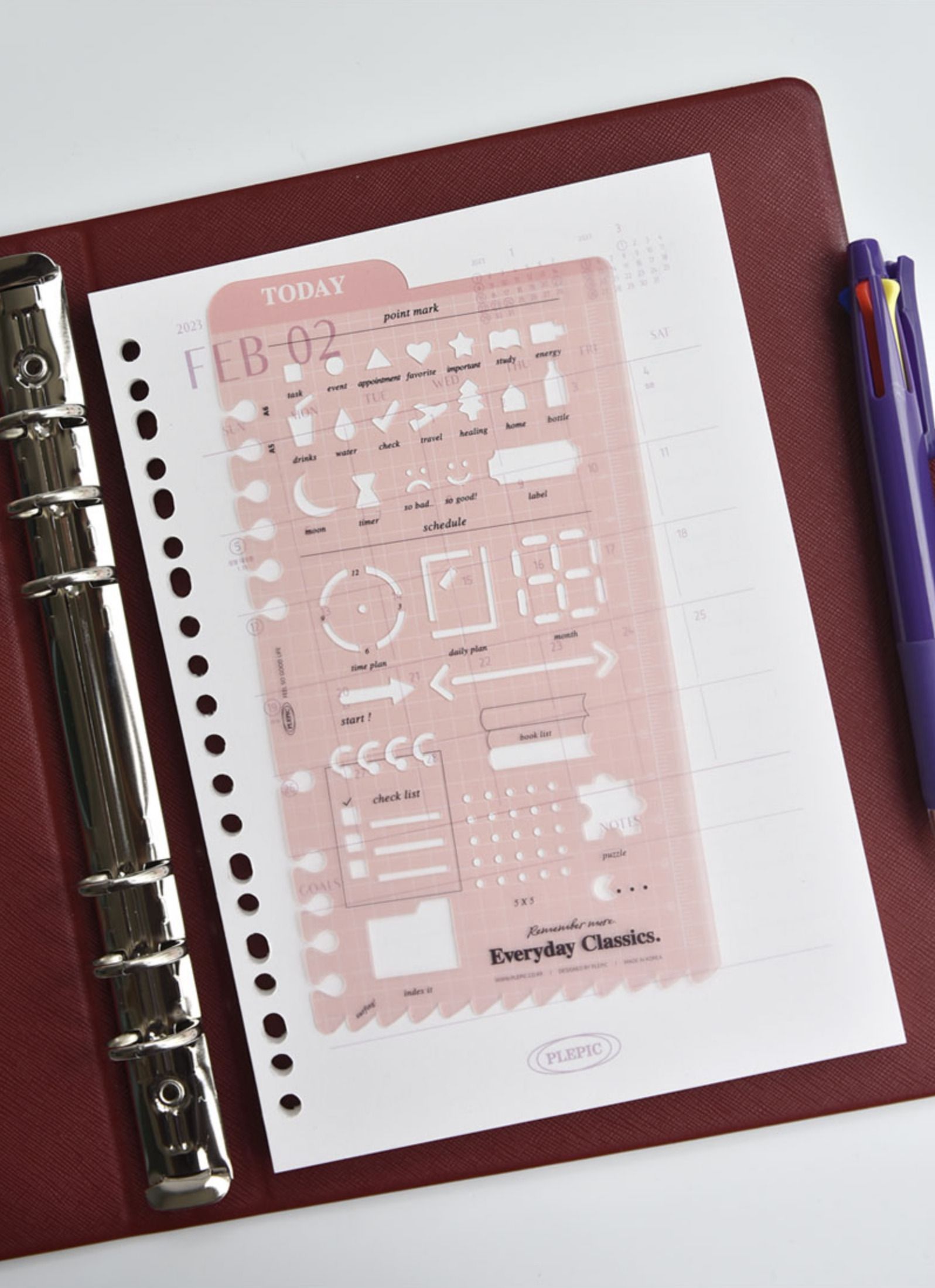 MochiThings: Cutout 6 Ring A5 & A6 Bookmark Ruler