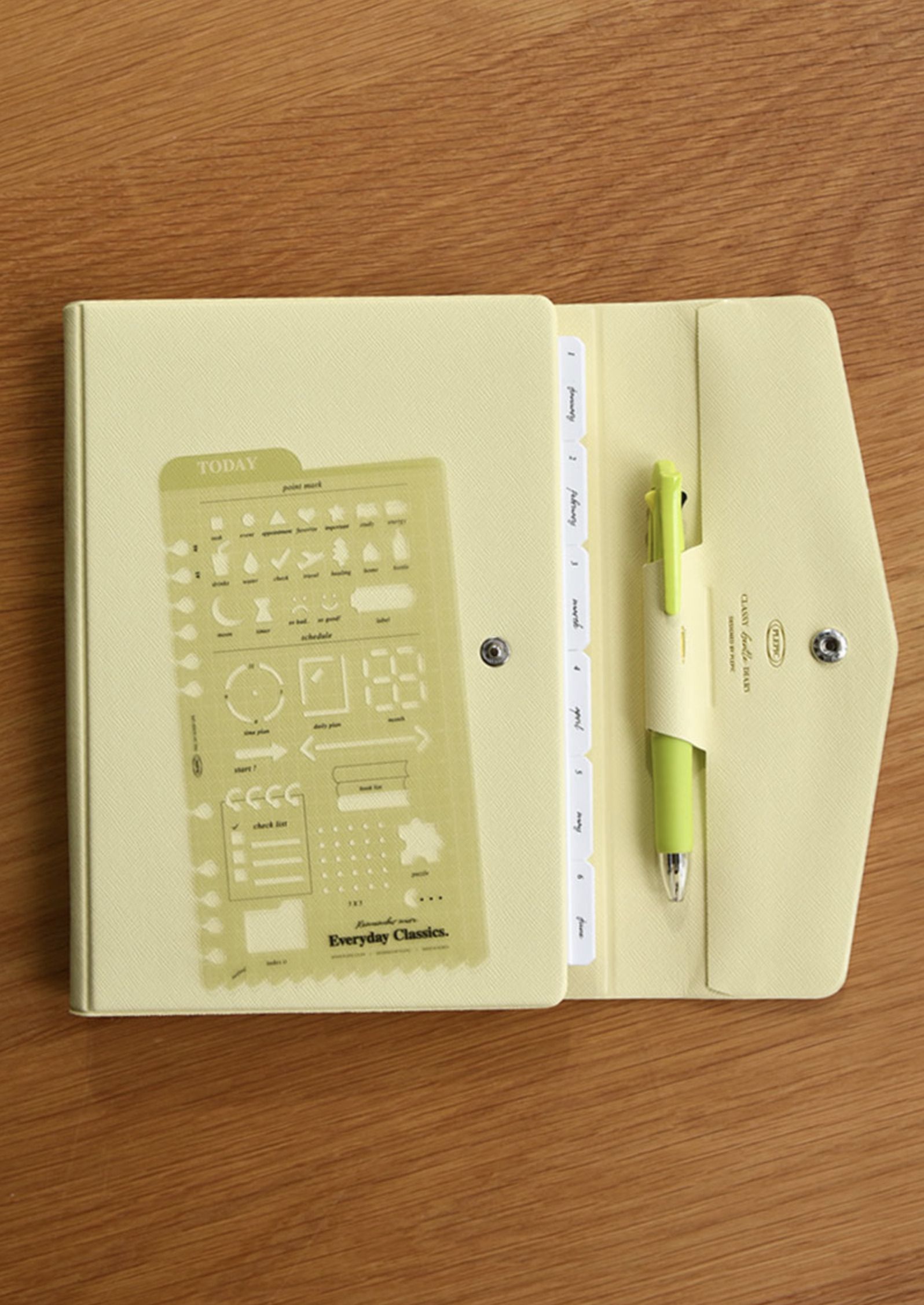 MochiThings: Cutout 6 Ring A5 & A6 Bookmark Ruler