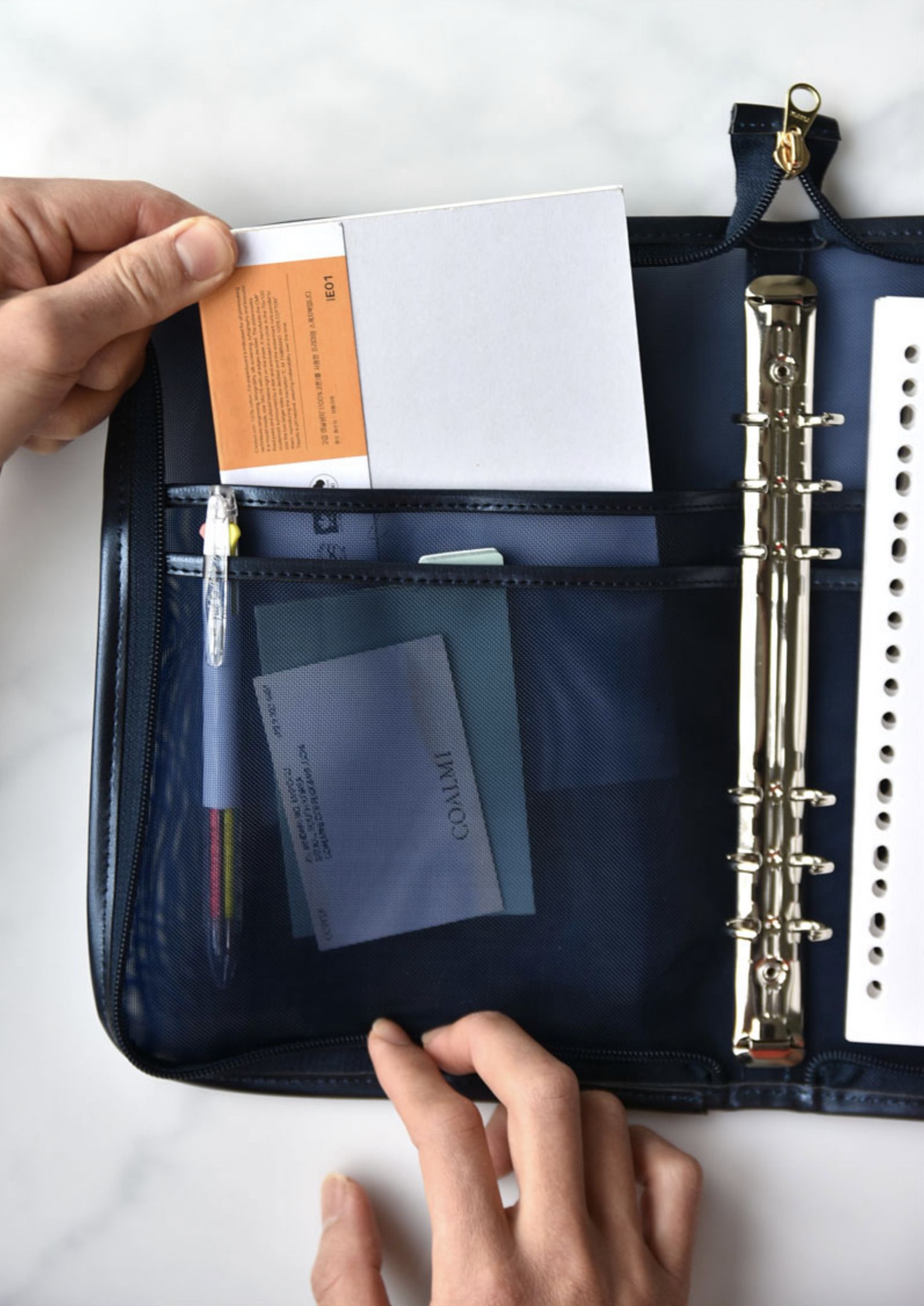 MochiThings: Mono Mesh 6 Ring A5 Zipper Binder