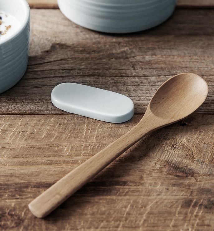 MochiThings: Natural Modern Chopstick Rest