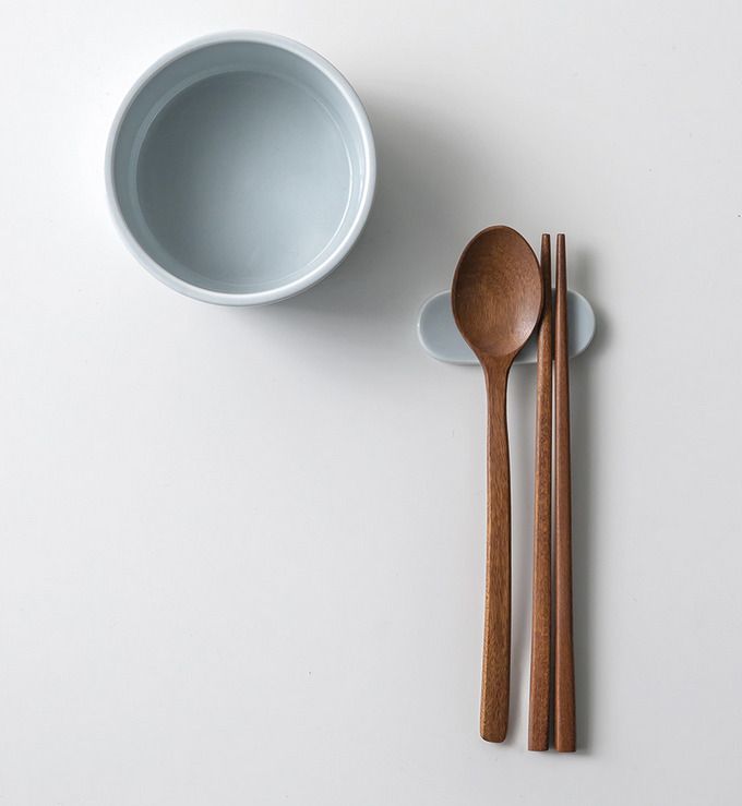 MochiThings: Natural Modern Chopstick Rest