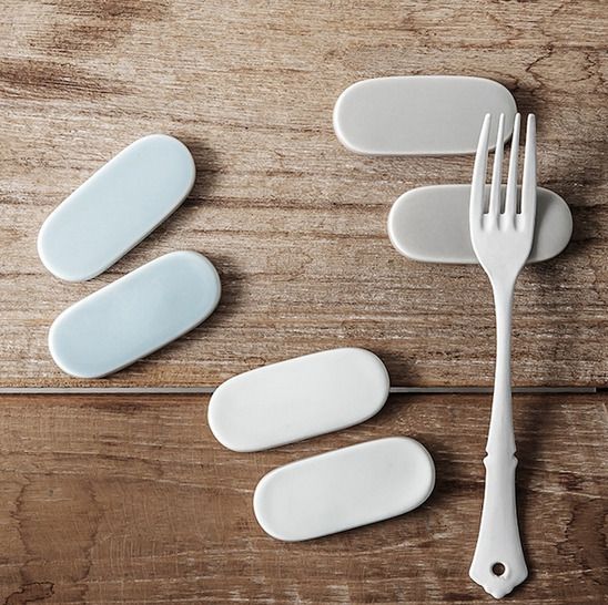 MochiThings: Natural Modern Chopstick Rest