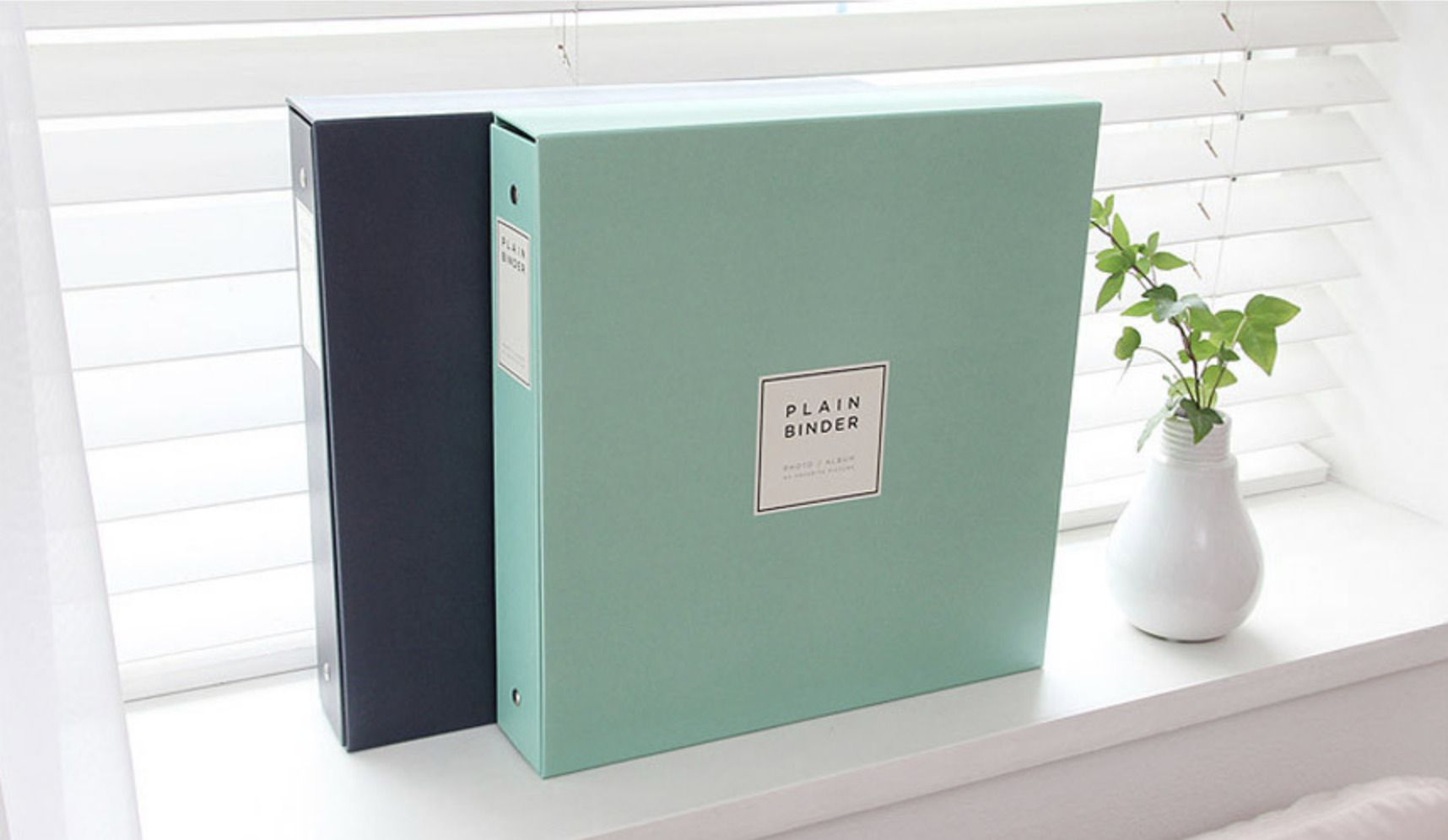 MochiThings: Giant Plain 4 Ring Binder Photo Album