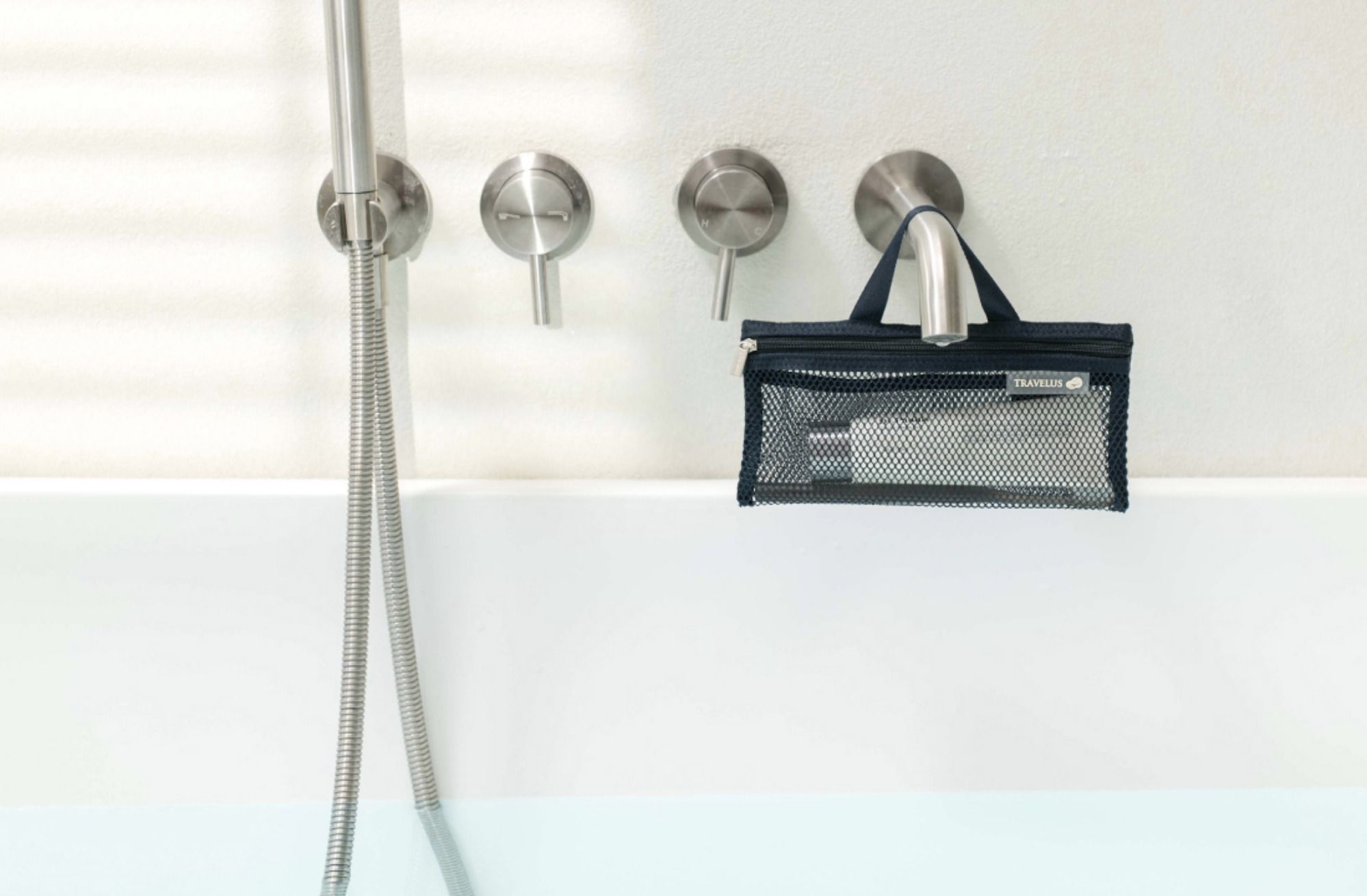 MochiThings: Mesh Slim Pouch v5