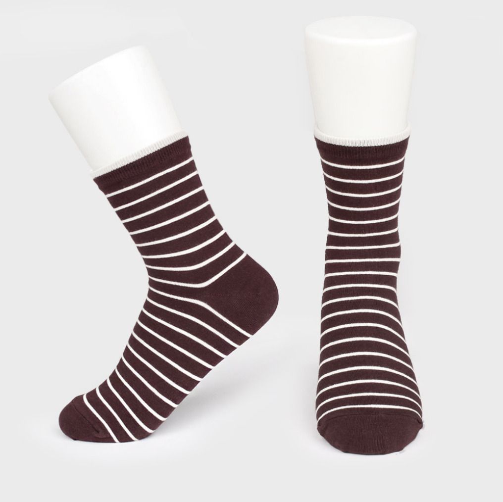 MochiThings: Stripe Pattern Crew Women Socks