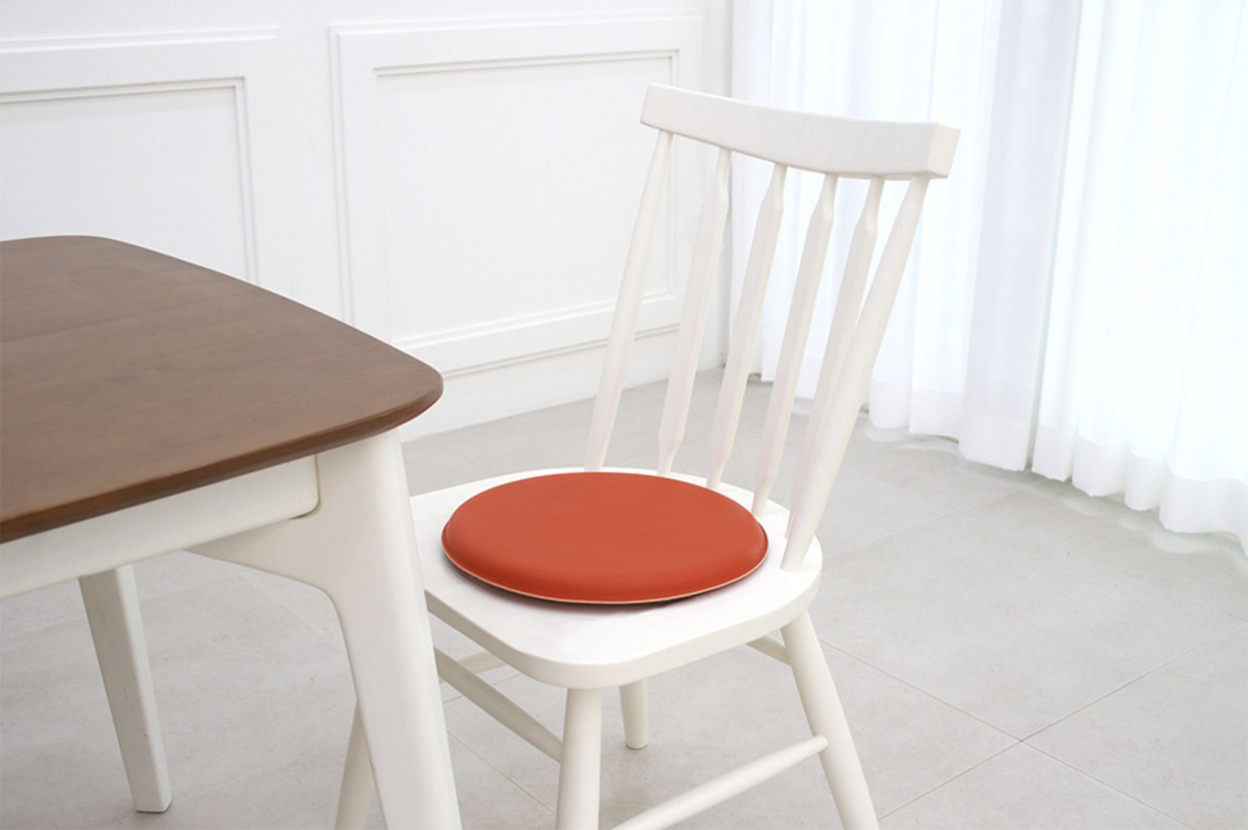 MochiThings: Round Vegan Leather Sitting Cushion