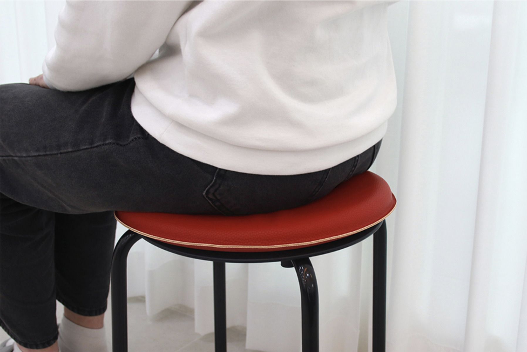 MochiThings: Round Vegan Leather Sitting Cushion