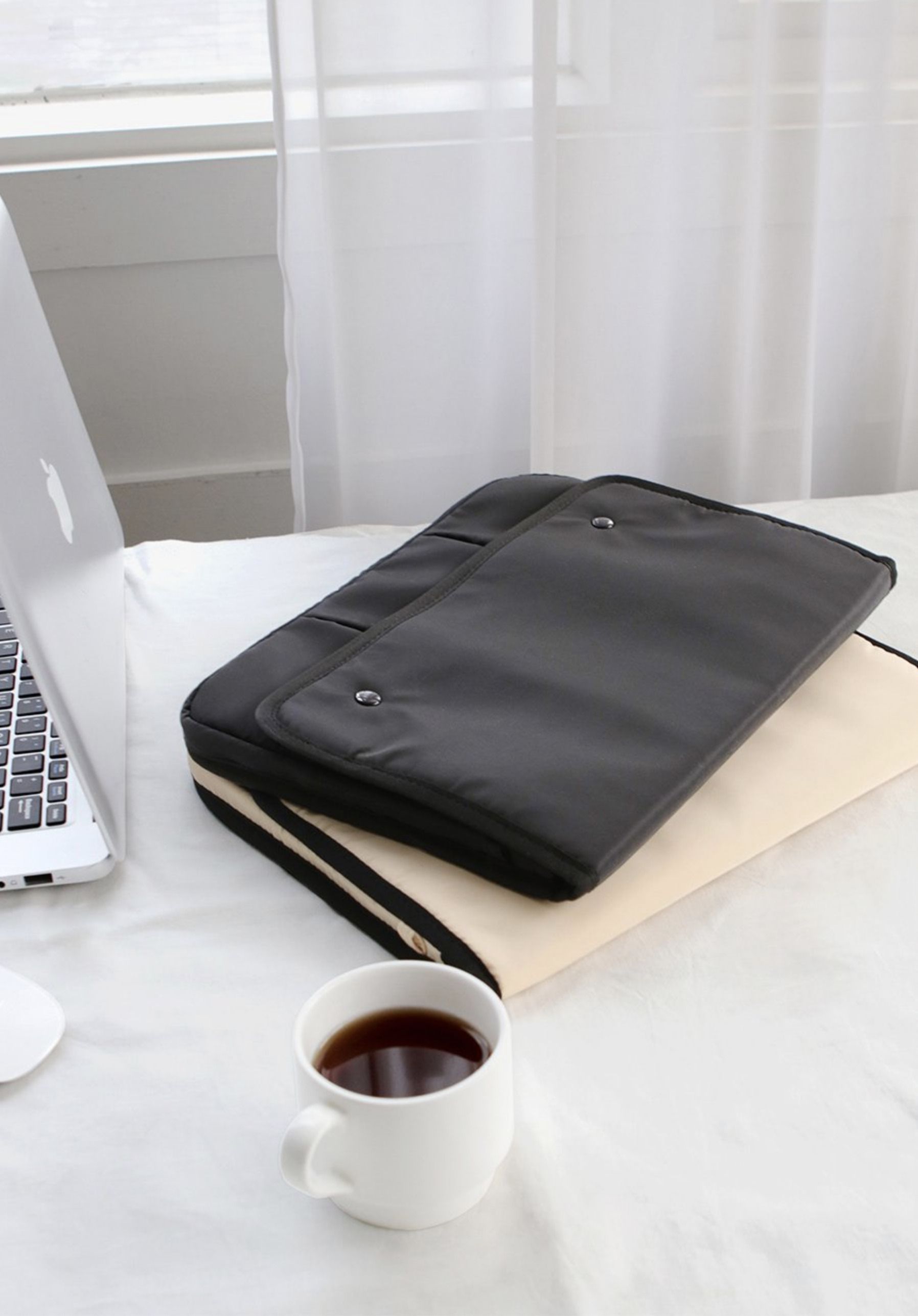 MochiThings: Multi Pocket 13 in. Laptop Pouch