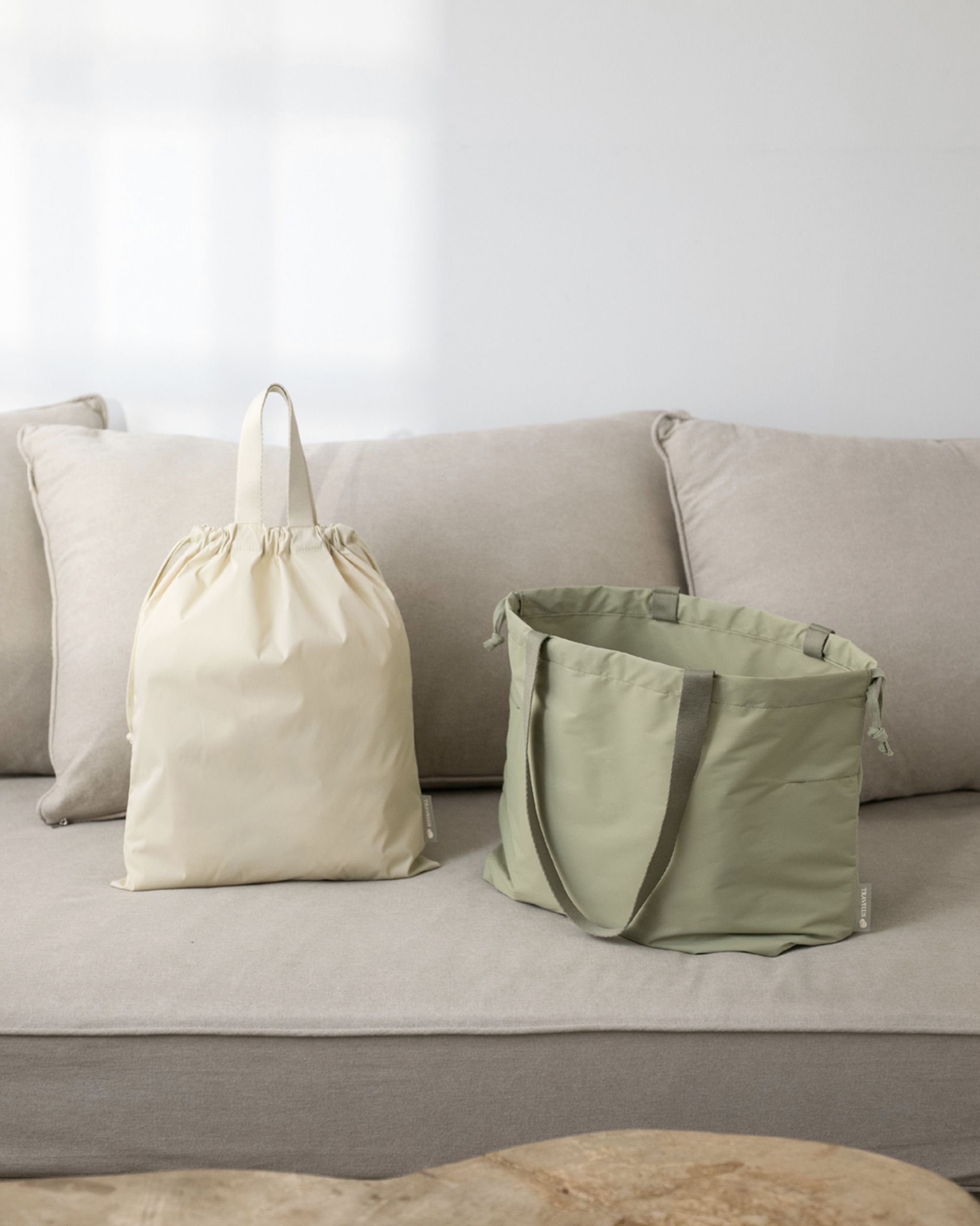 MochiThings: XL Travelus Drawstring Shoulder Bag