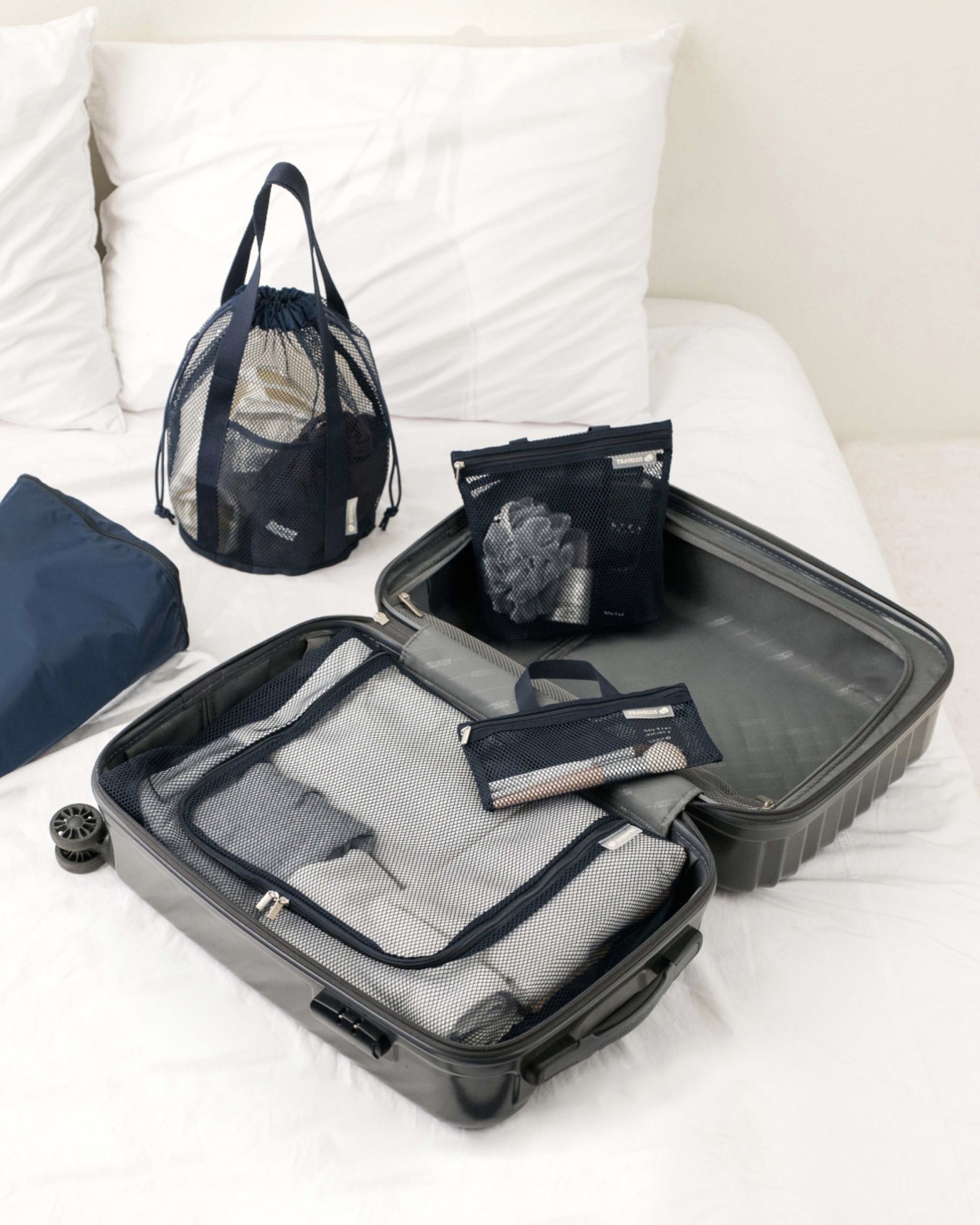 MochiThings: XL Travelus Luggage Mesh Pouch v4