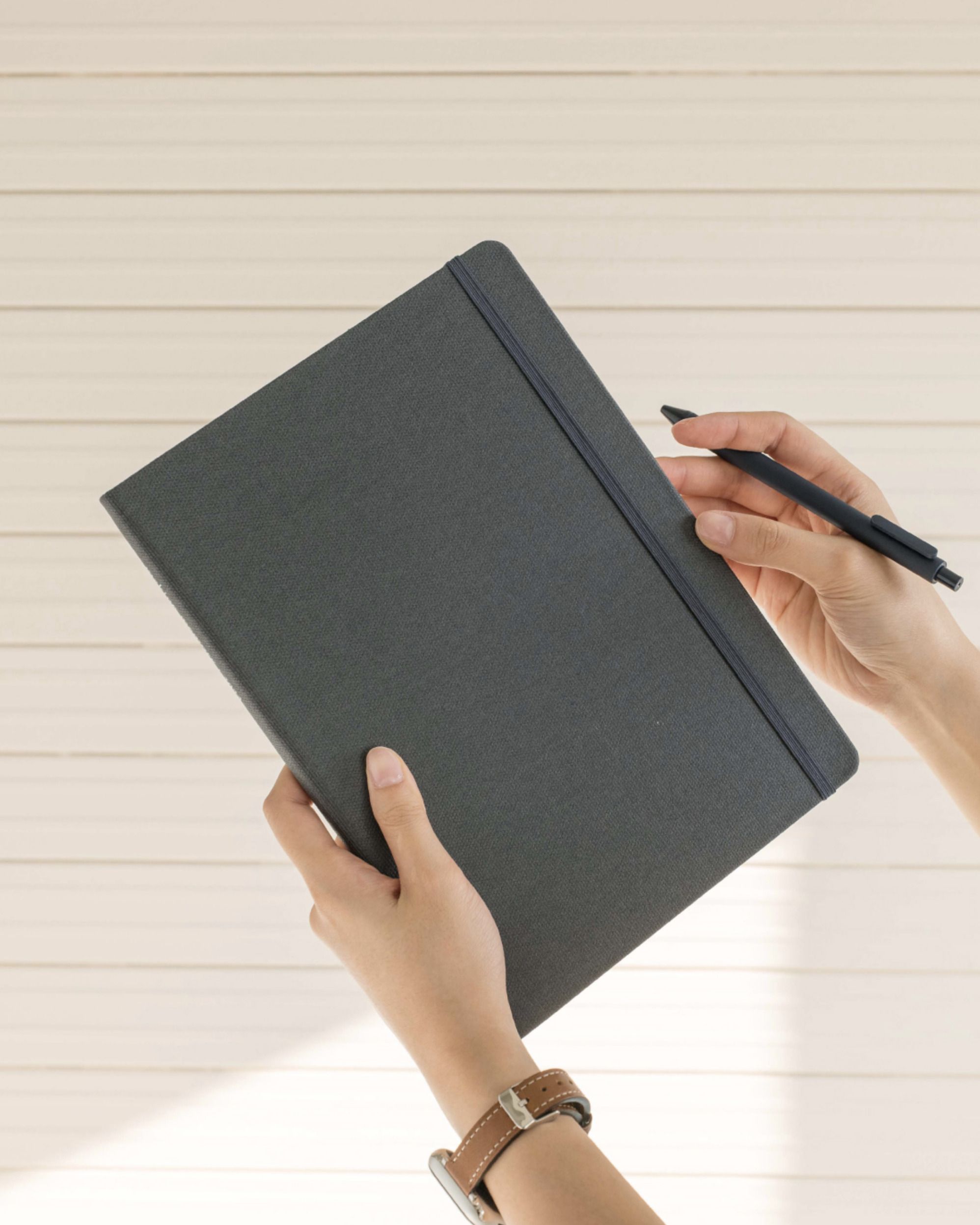 MochiThings: Record B5 Hardcover Lined Notebook