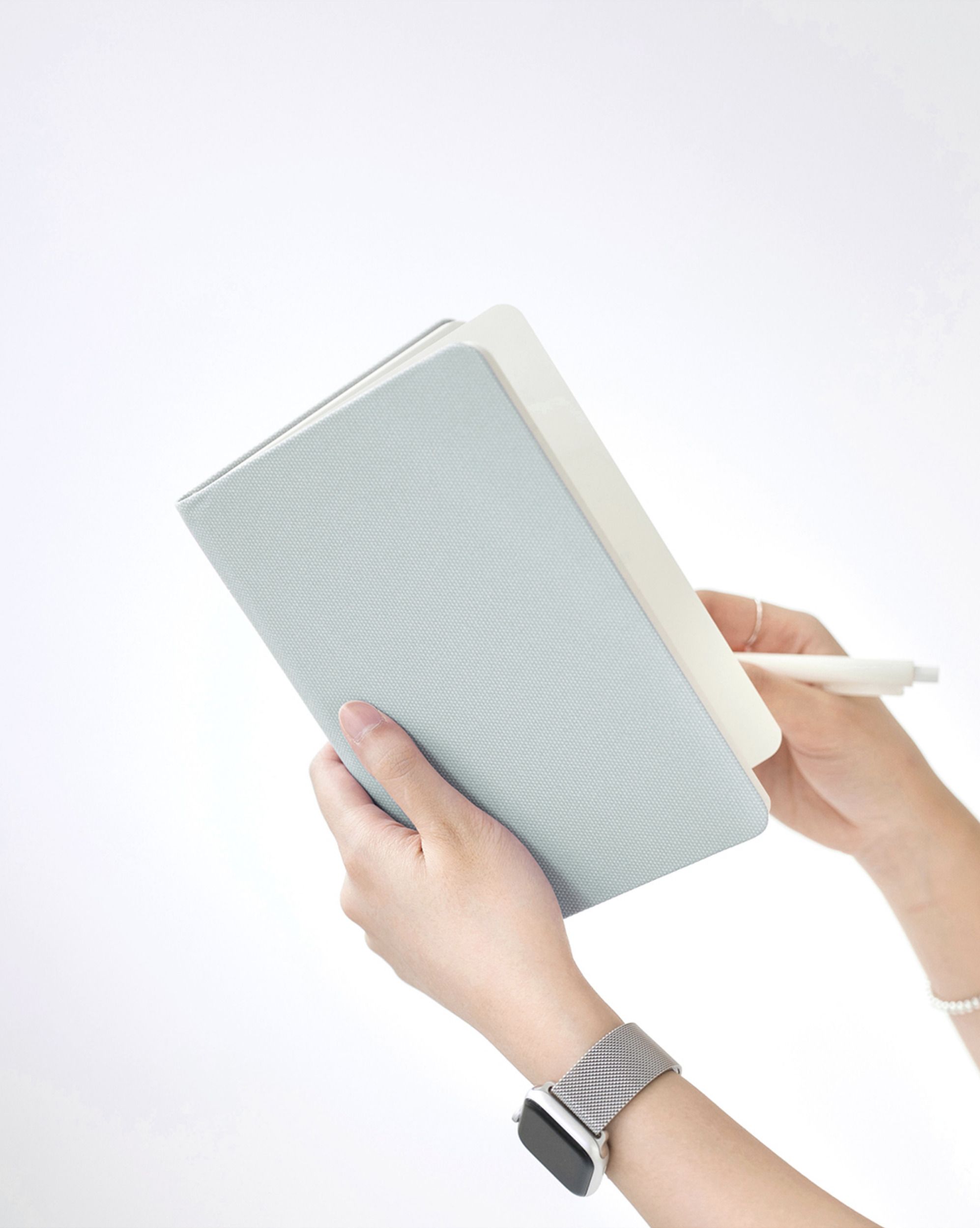 MochiThings: Wide Record Hardcover Plain Notebook v2