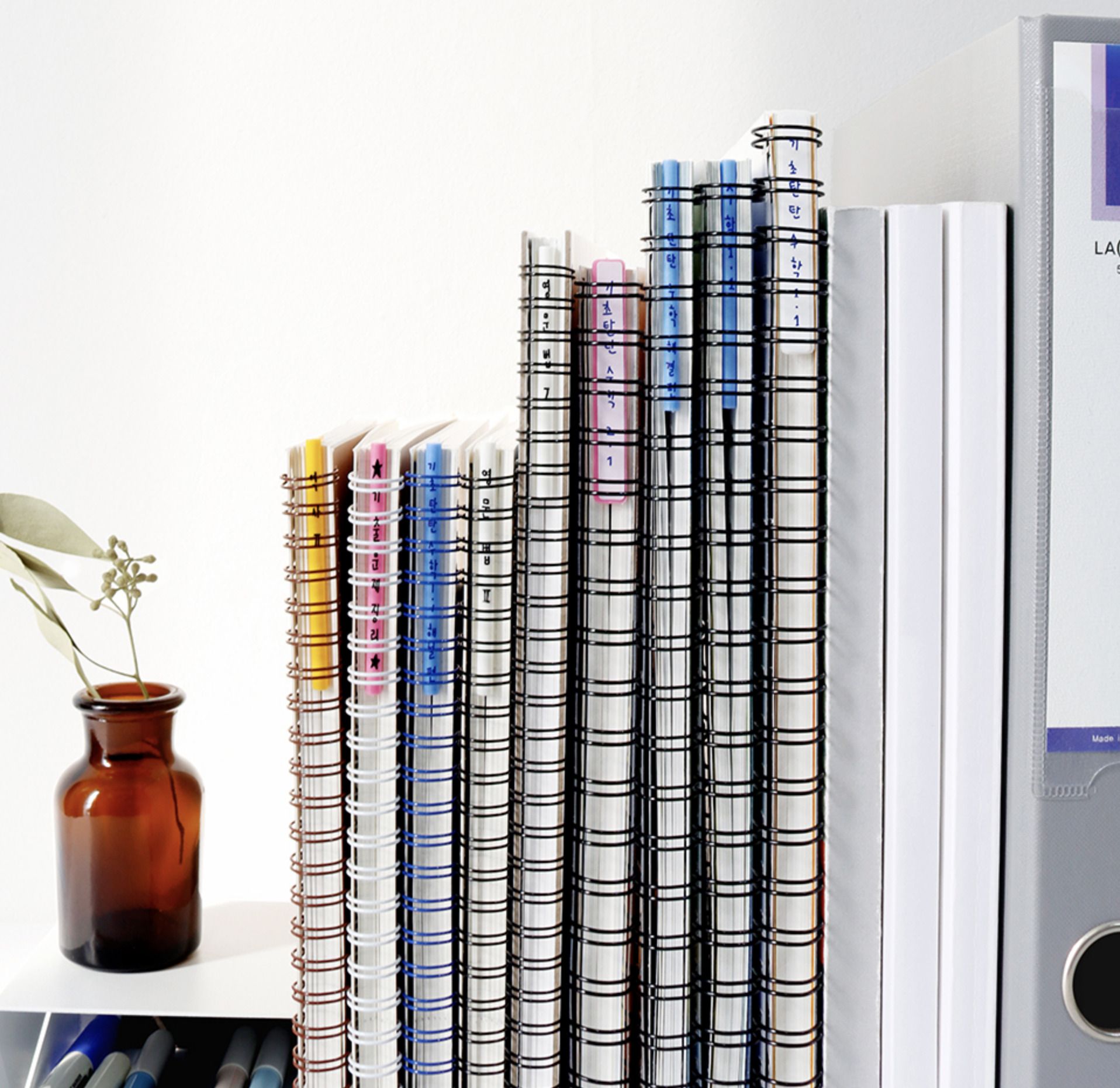 MochiThings: 12pcs Slim Spiral Ring Label Clip Set