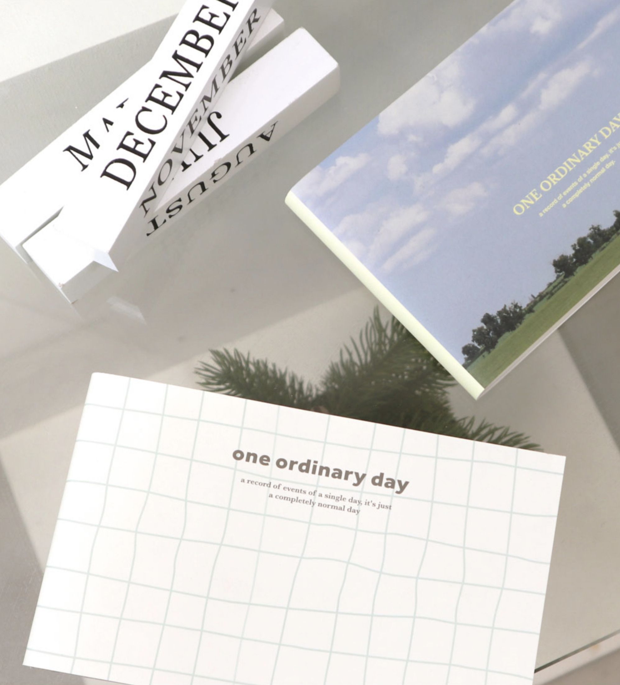 MochiThings: One Ordinary Day Weekly Planner