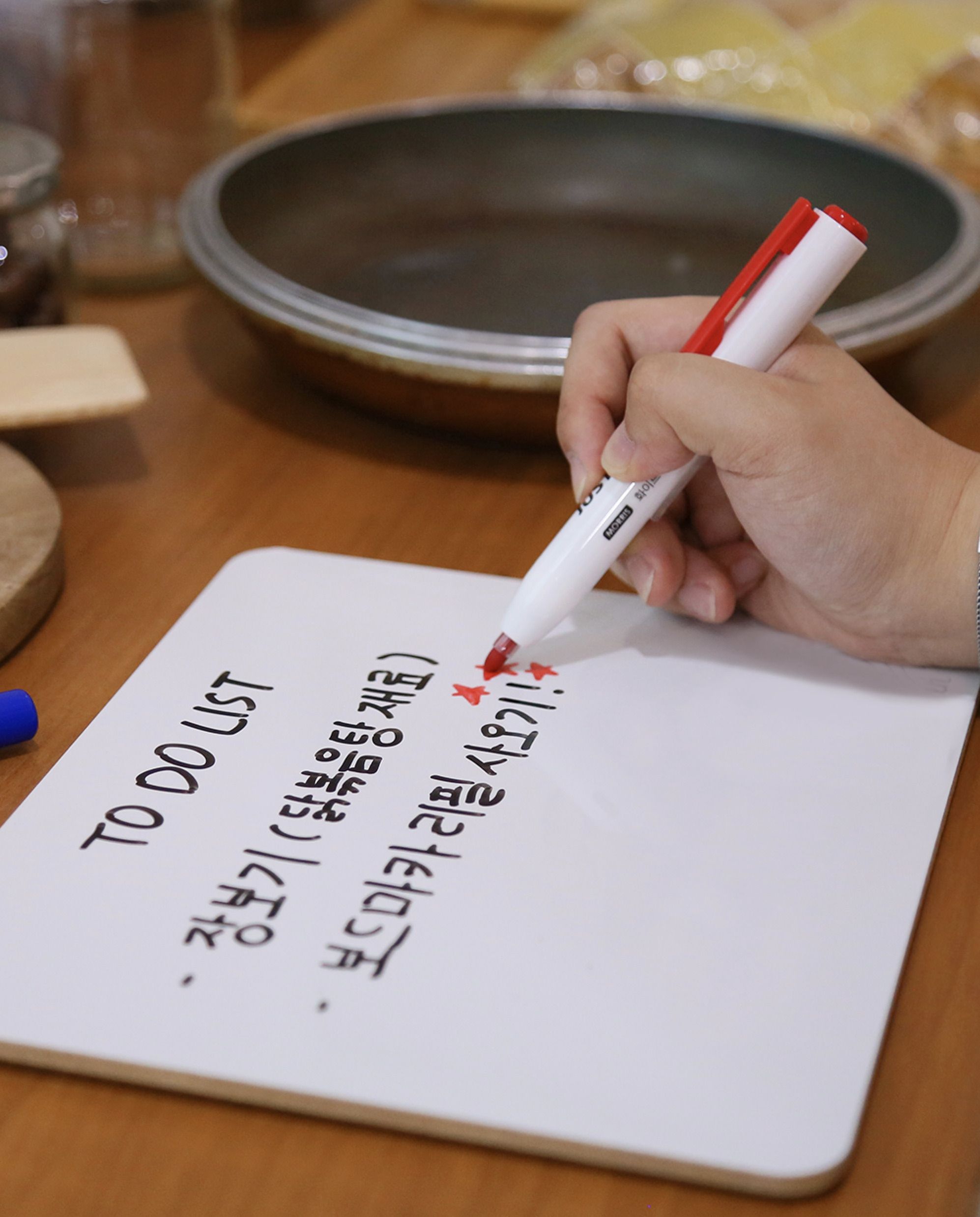 MochiThings: 3pcs Retractable Whiteboard Marker Set