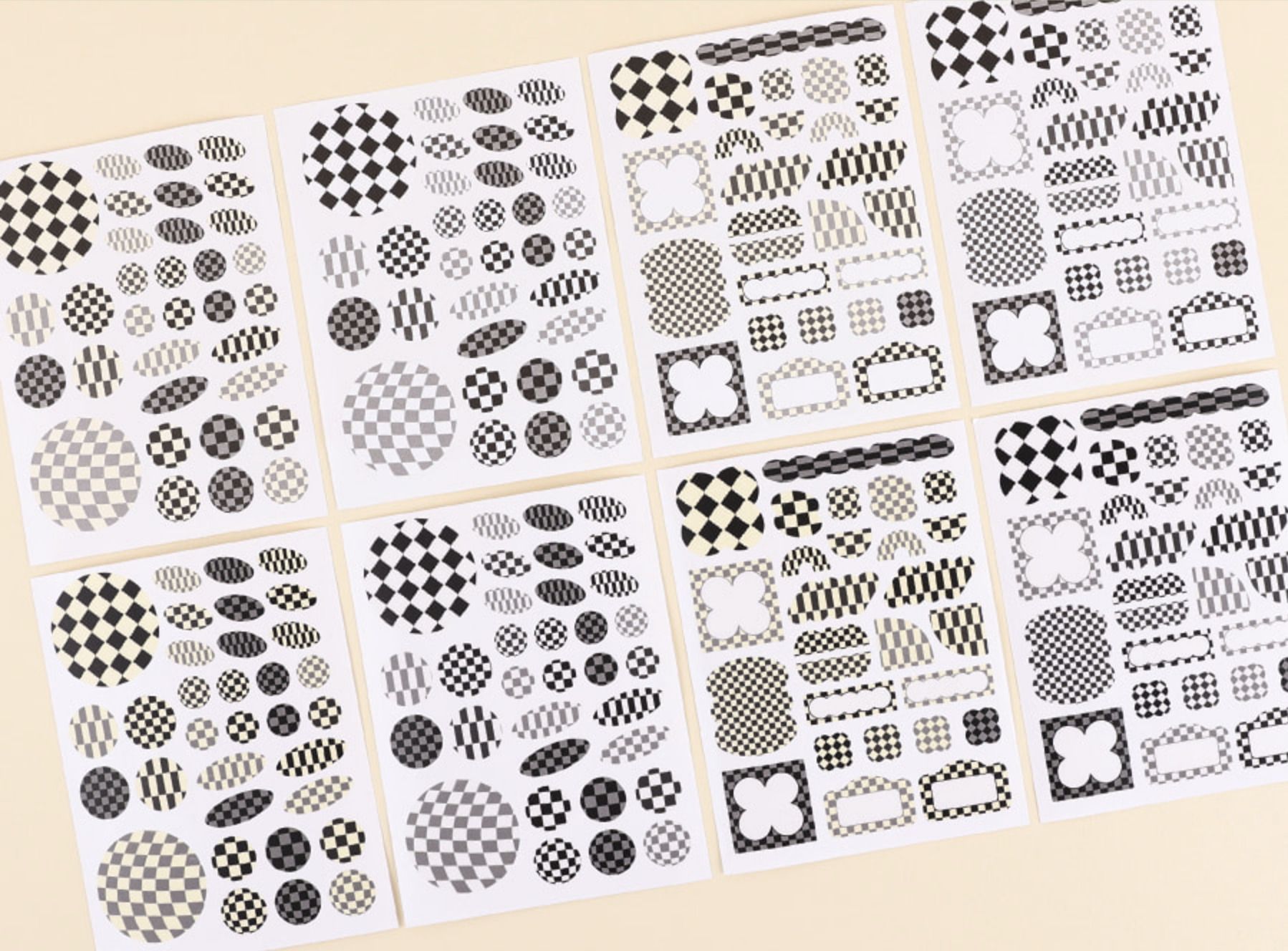 MochiThings: 8pcs Checkered Pattern Sticker Set