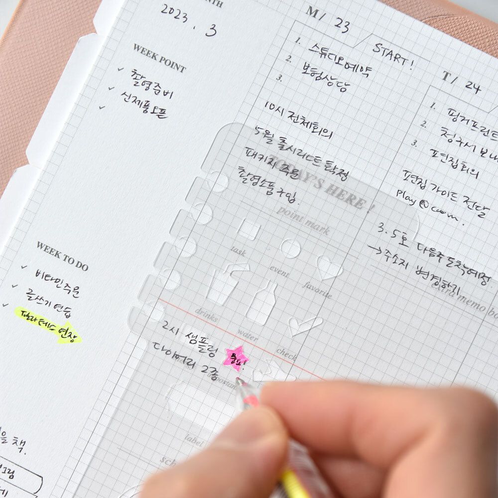 MochiThings: Classy Standard Index Weekly Planner