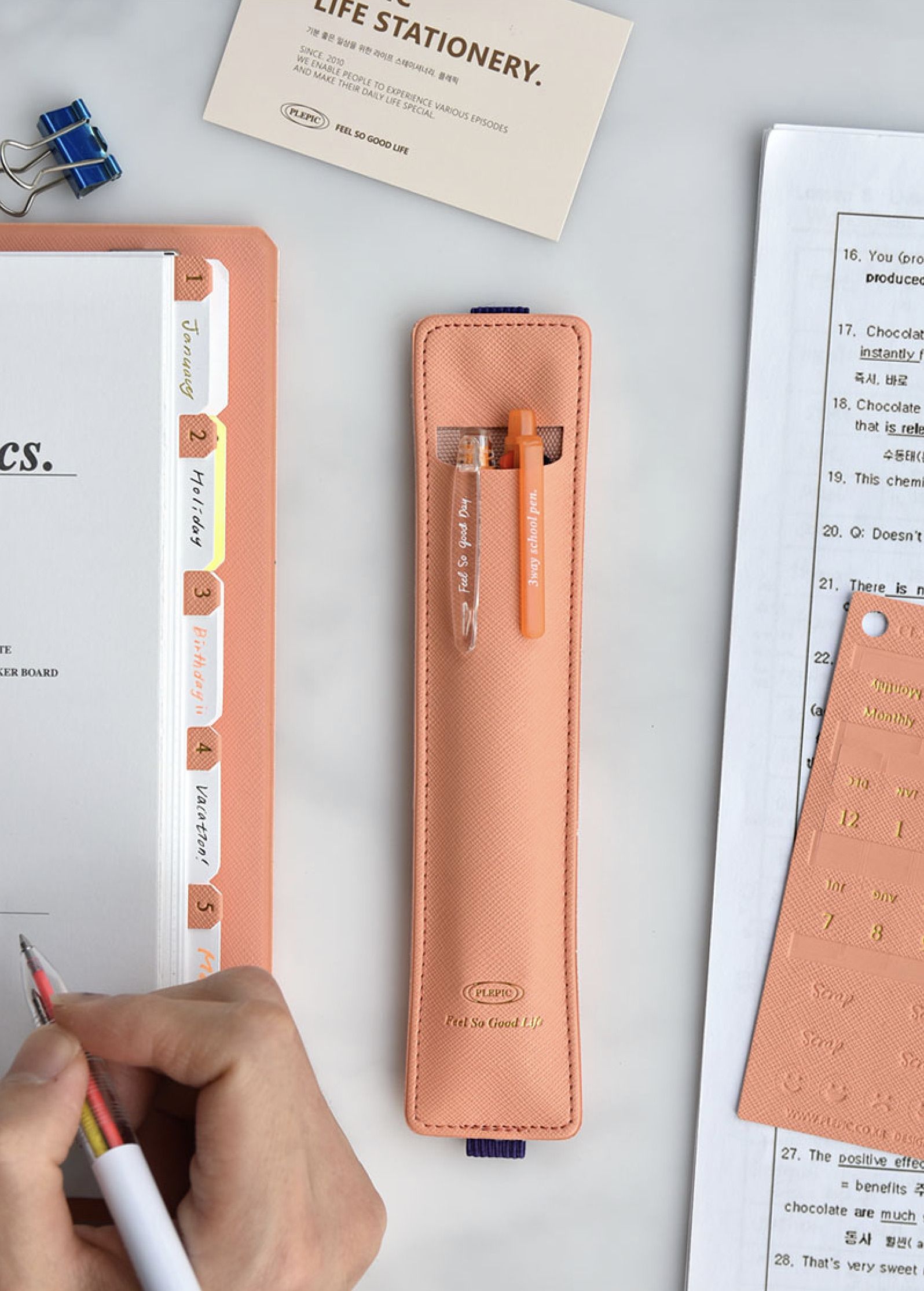 MochiThings: Classy Attachable Pen Holder