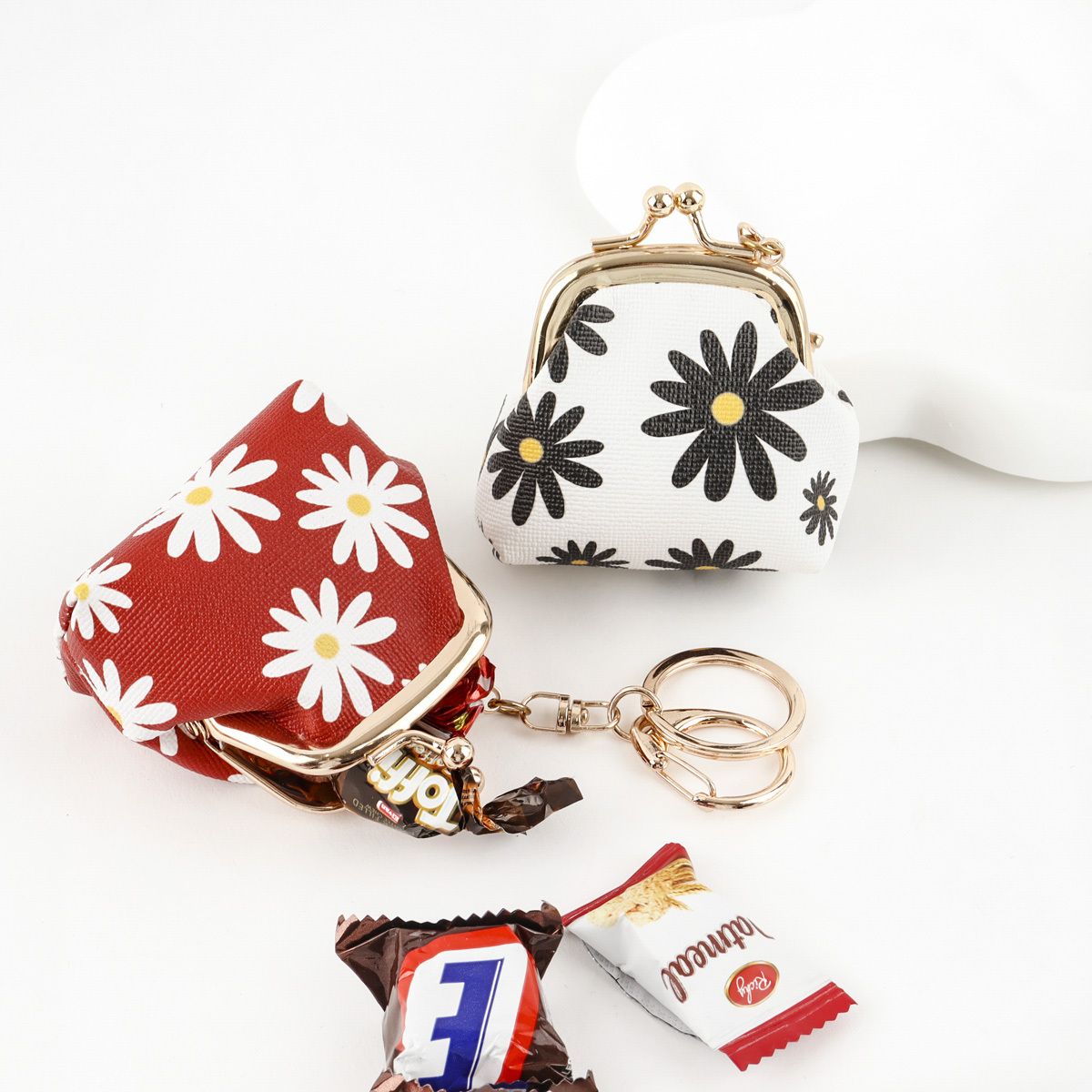 MochiThings: Flower Coin Pouch Key Ring