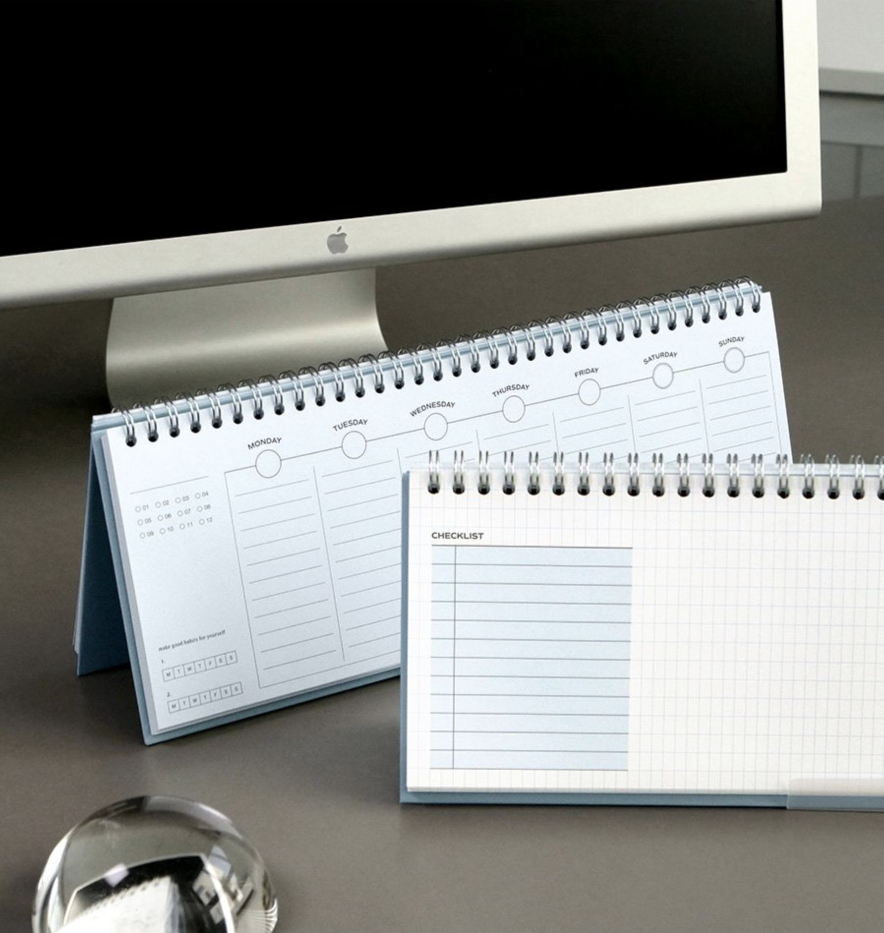 MochiThings: Flow Desk Weekly Planner