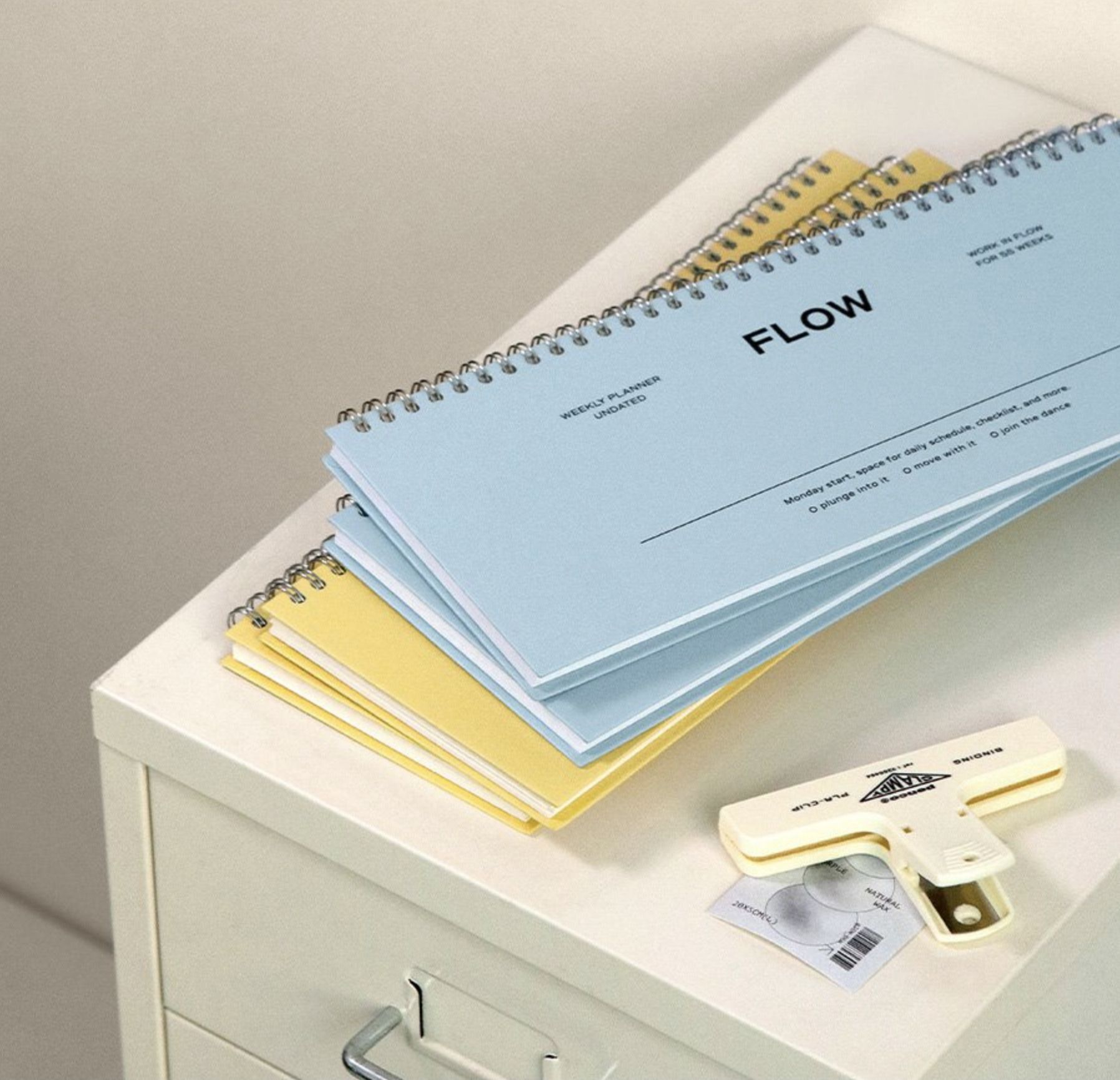 MochiThings: Flow Desk Weekly Planner