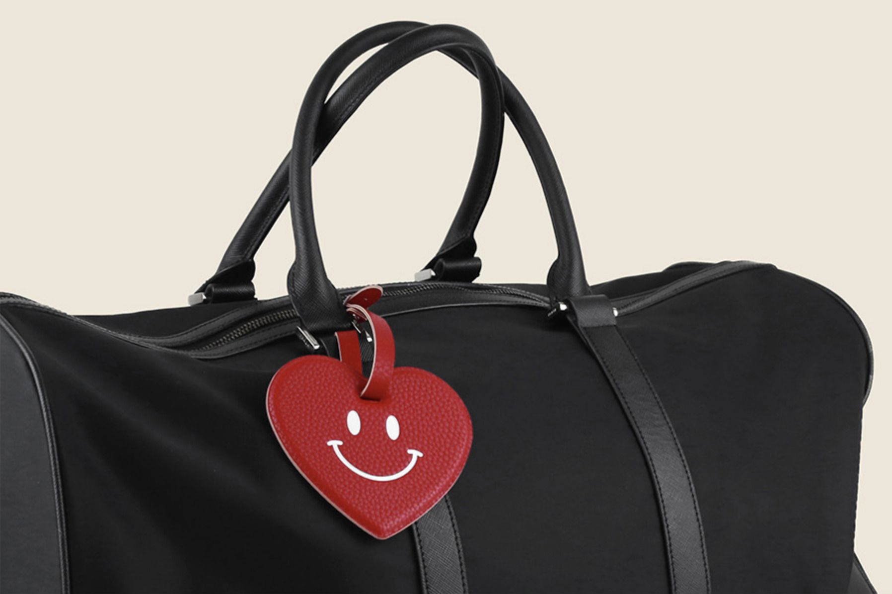 MochiThings: Smile Belted Luggage Tag