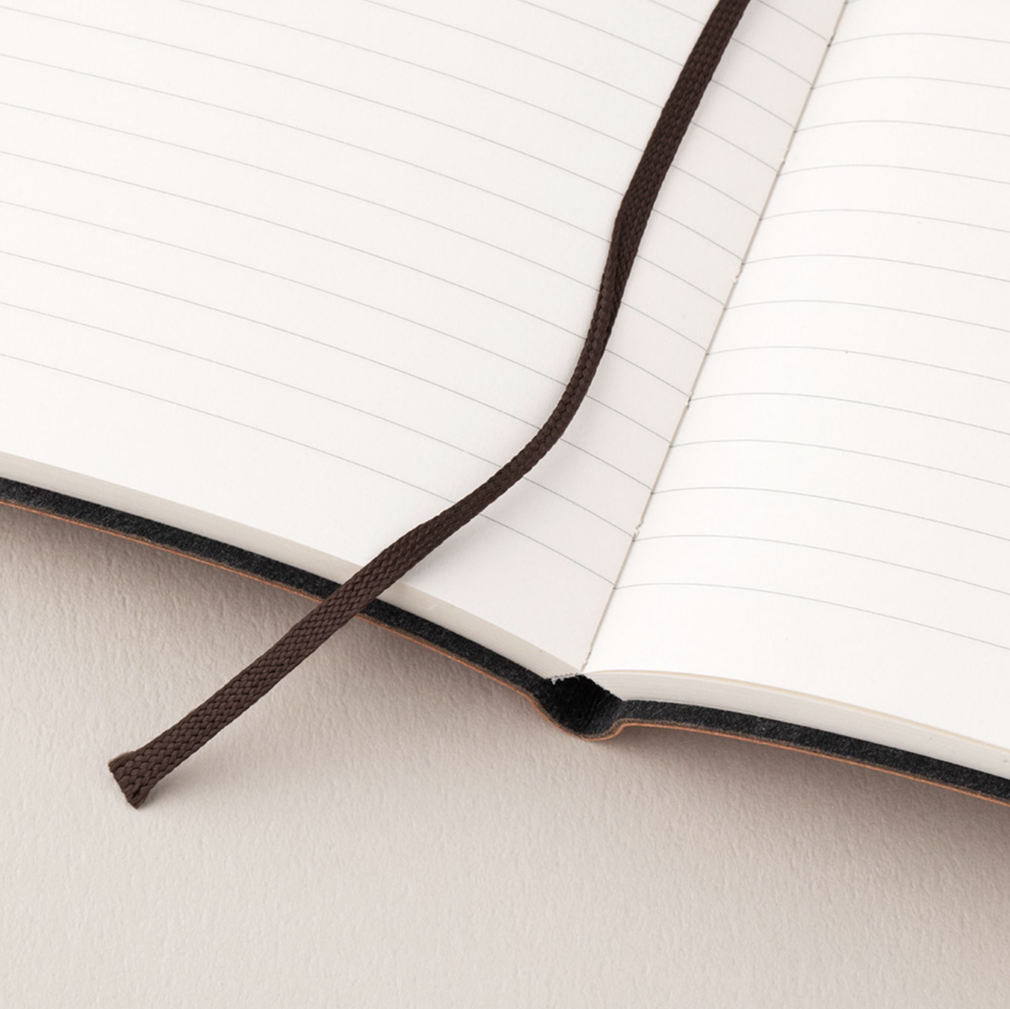 MochiThings: Small Agenda Lined Notebook v4