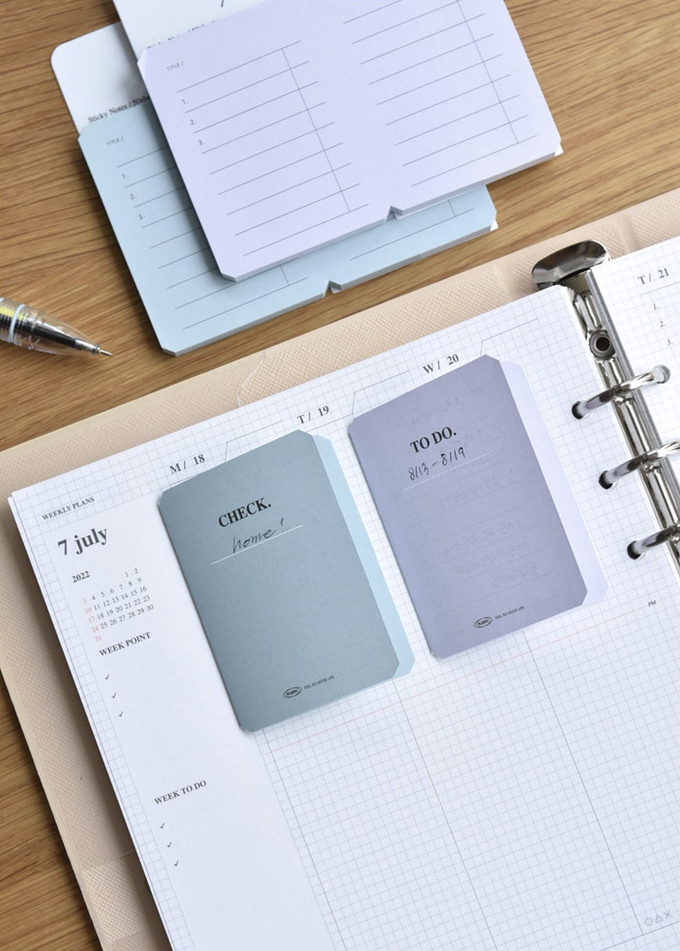 MochiThings: Thumbnail Foldable Book Sticky Note